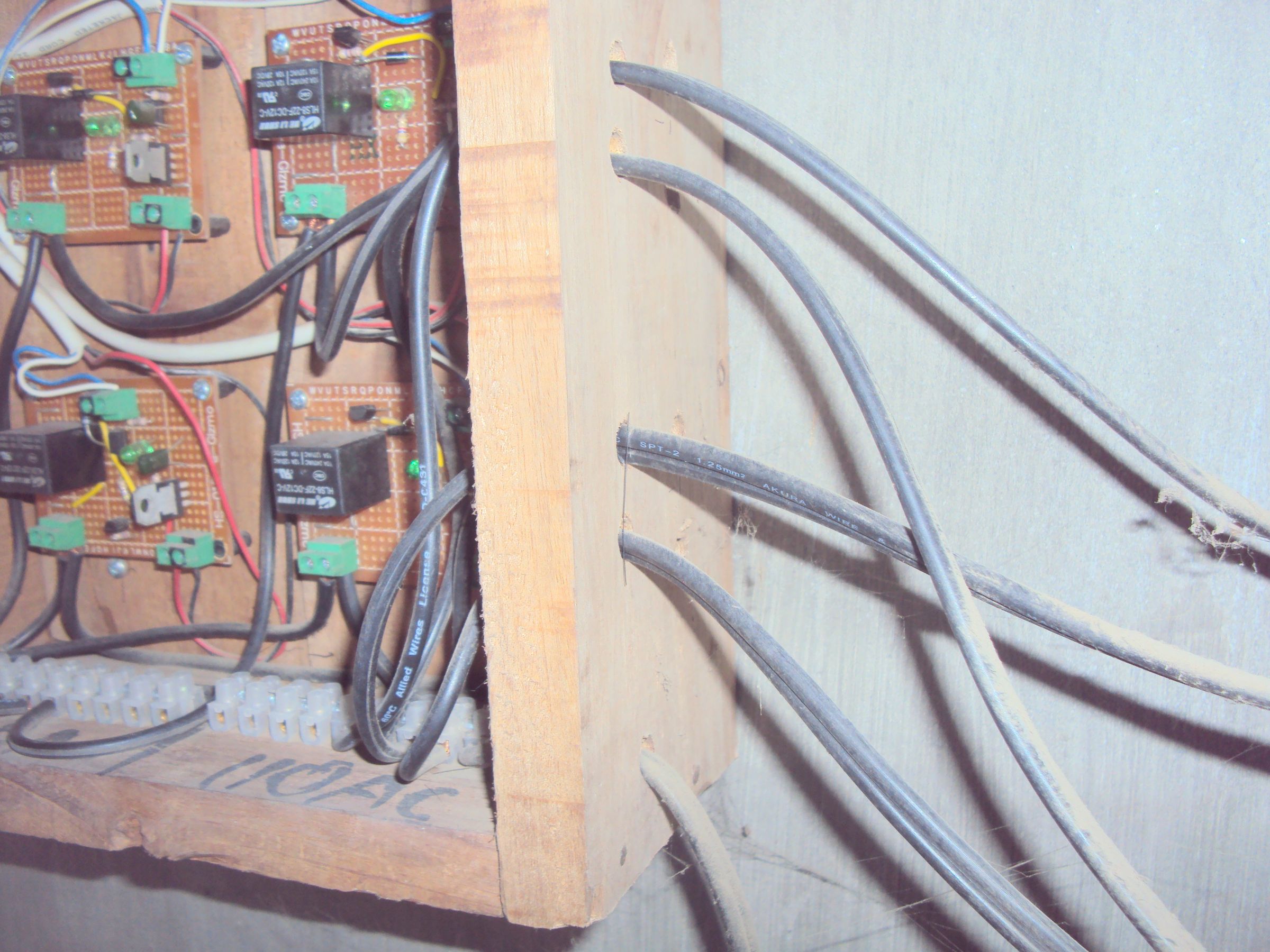 Home Automation/ Control a Relay With Your Parallel Port : 7 Steps ...