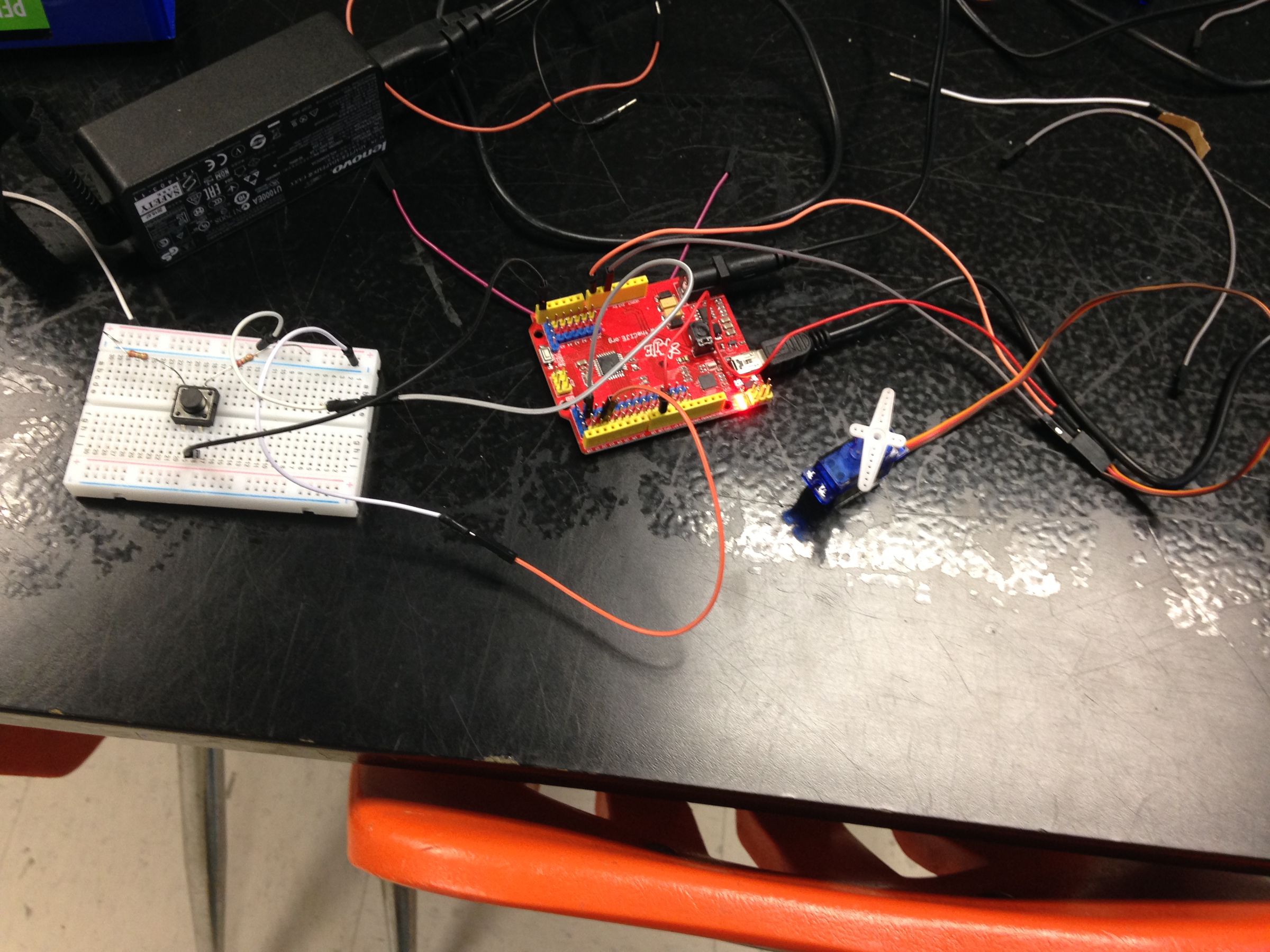 Servo LED Button Blink : 4 Steps (with Pictures) - Instructables