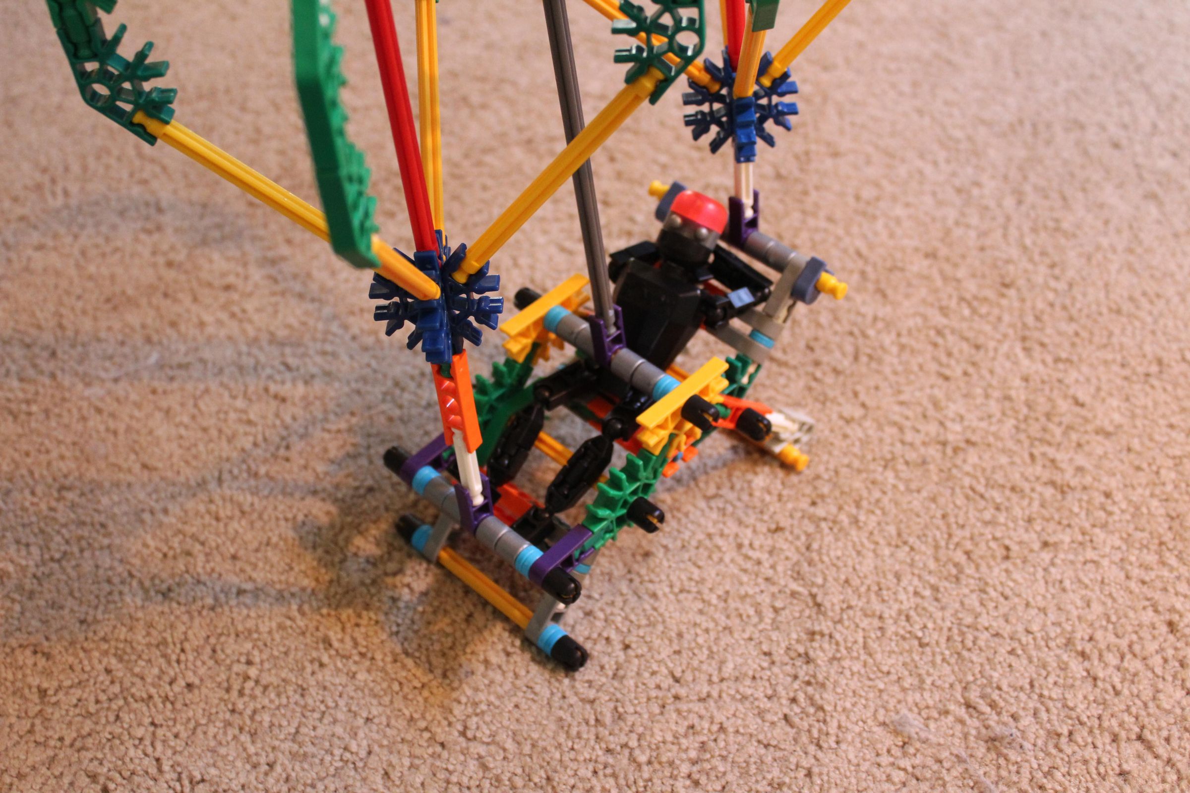 K'nex Flying Lawn Chair : 4 Steps - Instructables