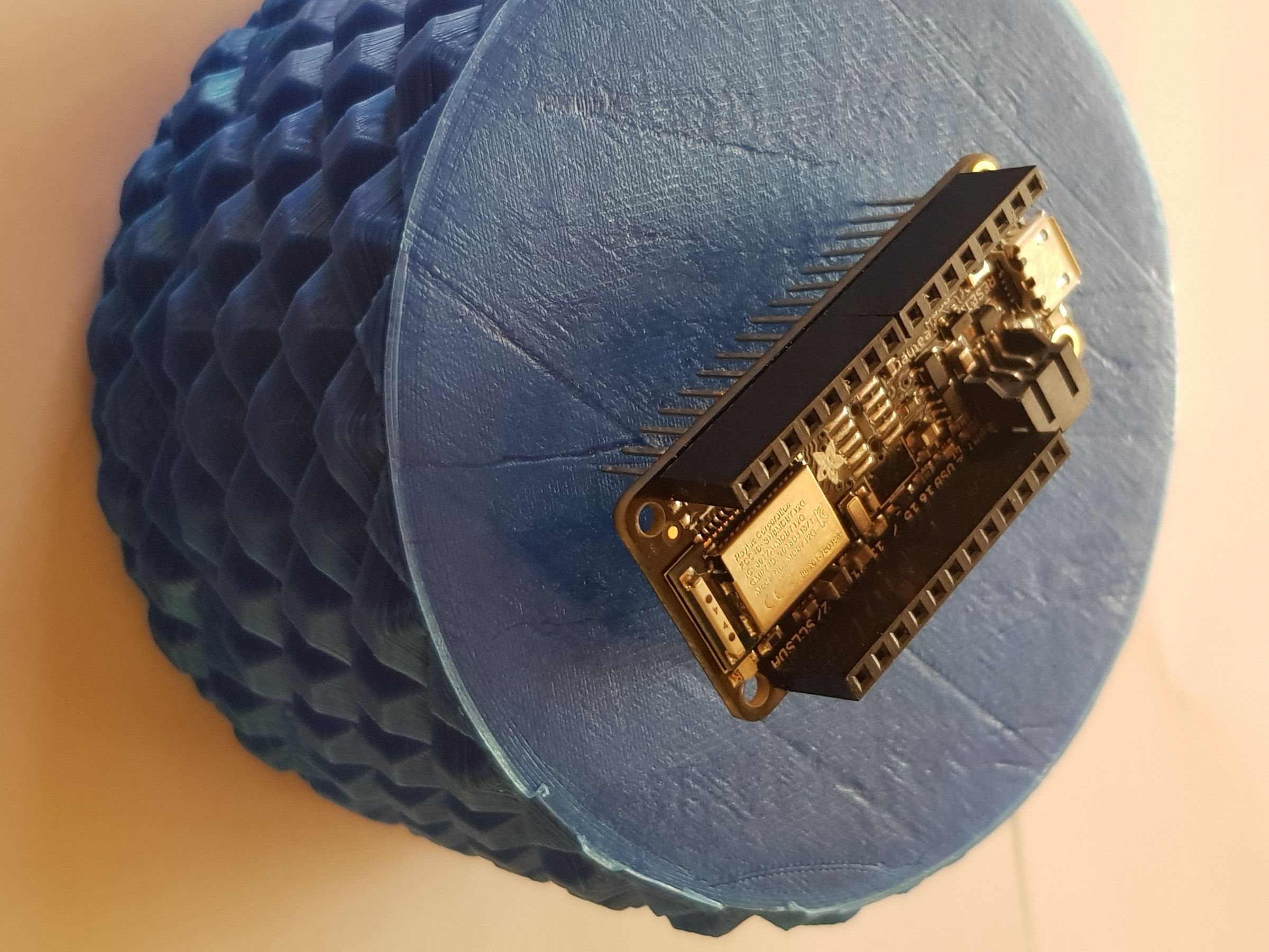 Beacon/eddystone and Adafruit NRF52 ,Advertise Your Website/product ...