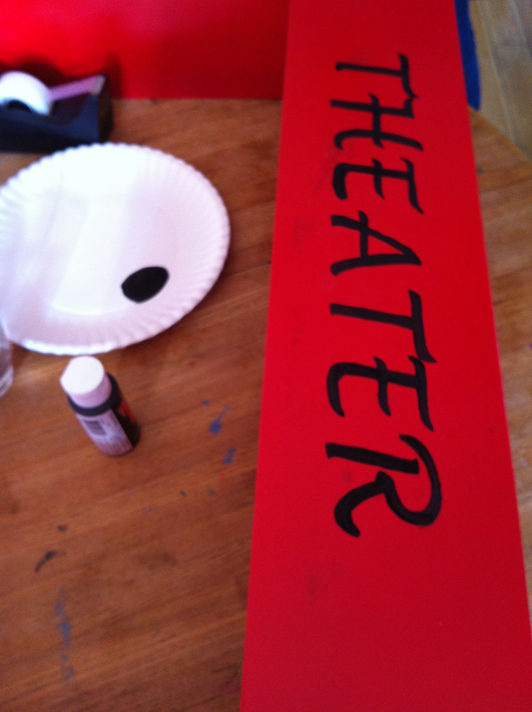 DIY Table Top Puppet Theater/ Portable Puppet Theater : 8 Steps ...