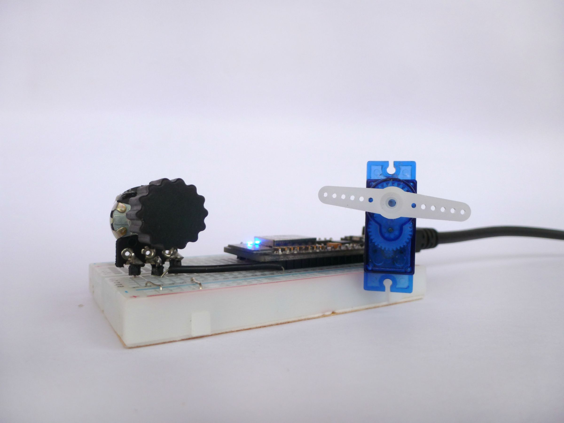 Control Servo Motor Using Potentiometer : 6 Steps (with Pictures 