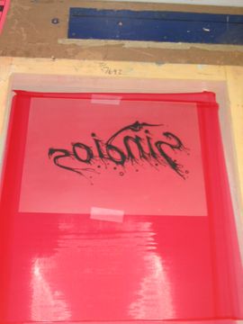 How to Silk Screen : 7 Steps - Instructables