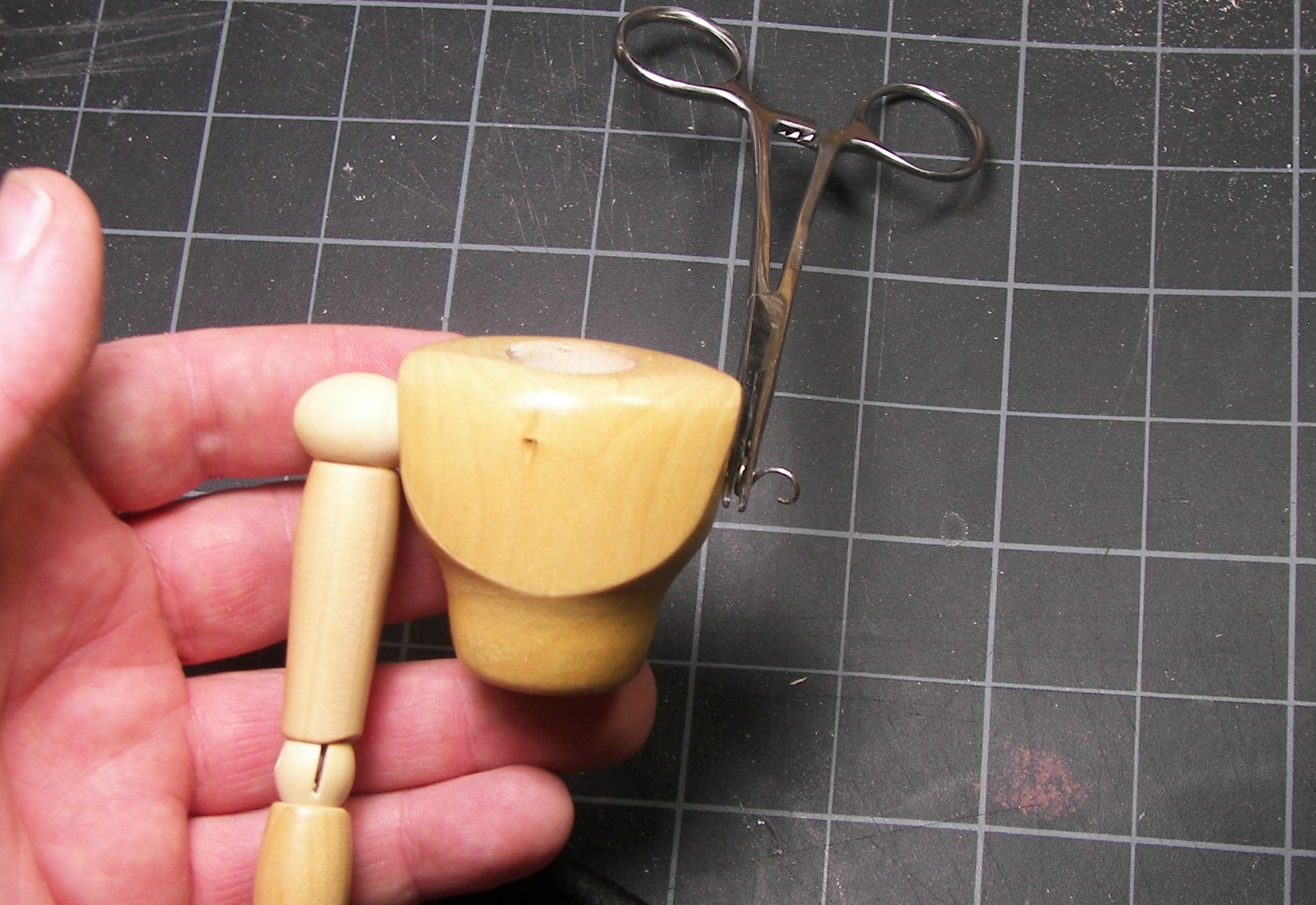 Wood Manikin Figure Lamp With IPad - a DIY Tutorial : 10 Steps (with ...