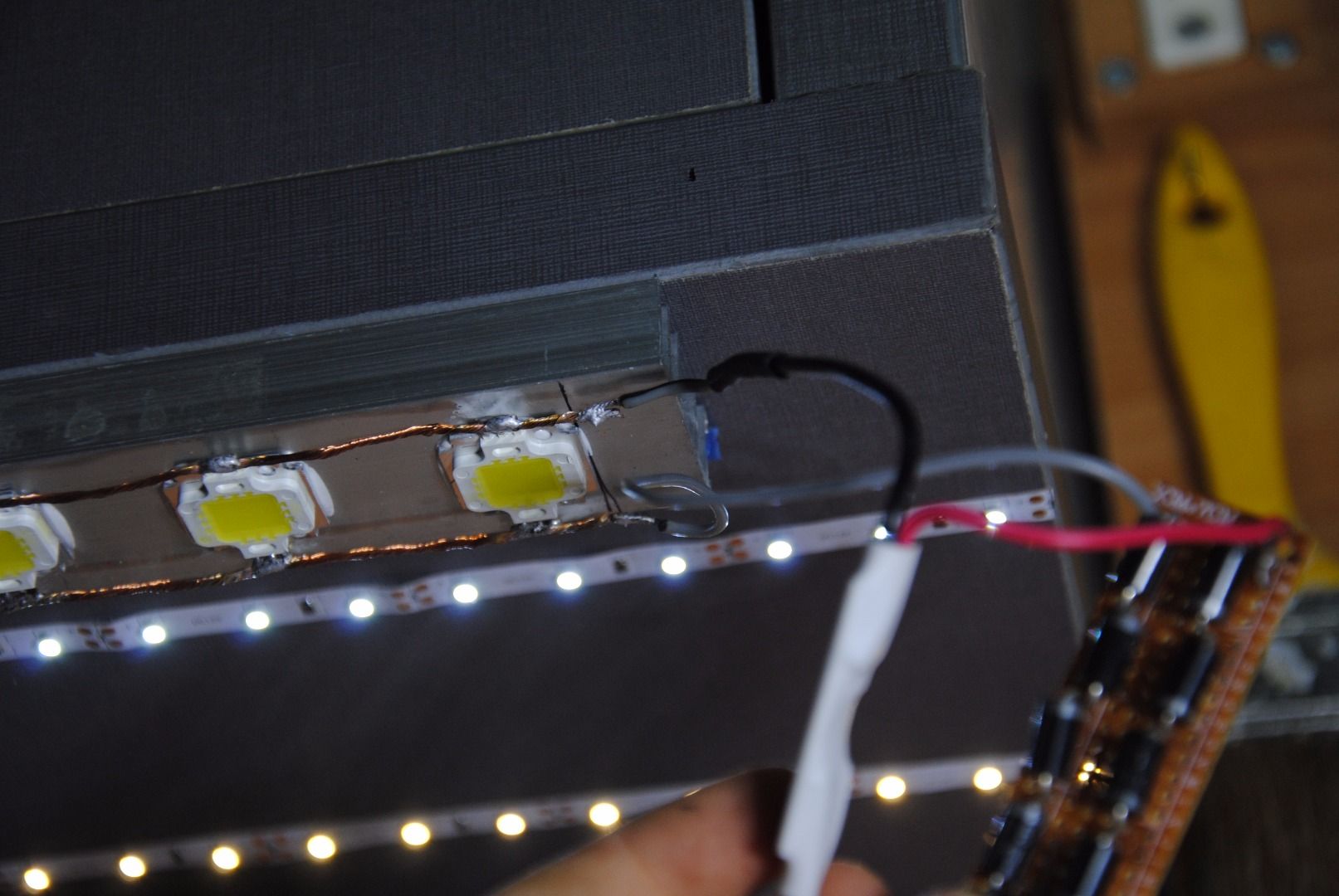 Make Your Own Dimmable LED Workshop Lighting! : 11 Steps (with Pictures ...