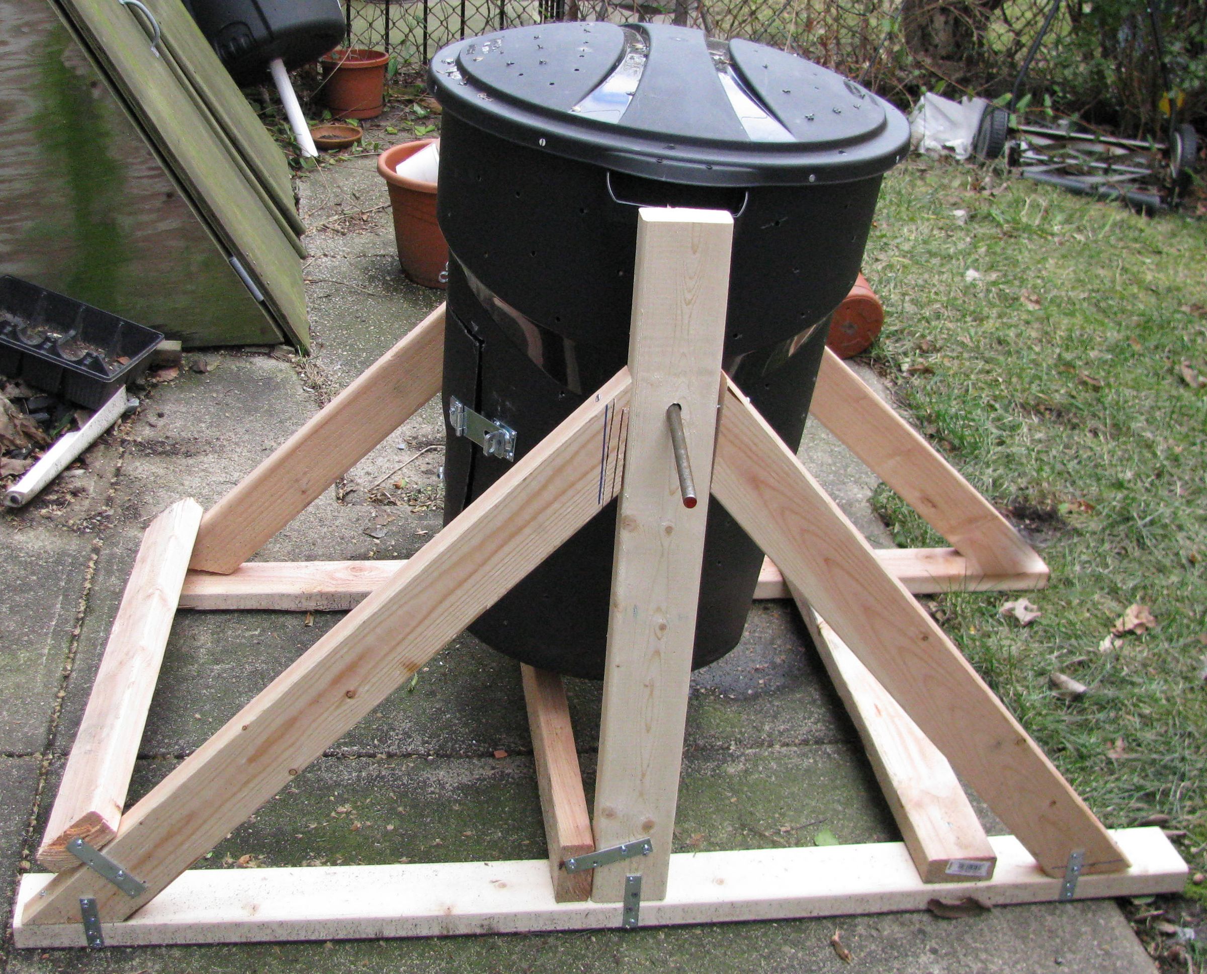Drum Garbage Can Composter : 4 Steps (with Pictures) - Instructables