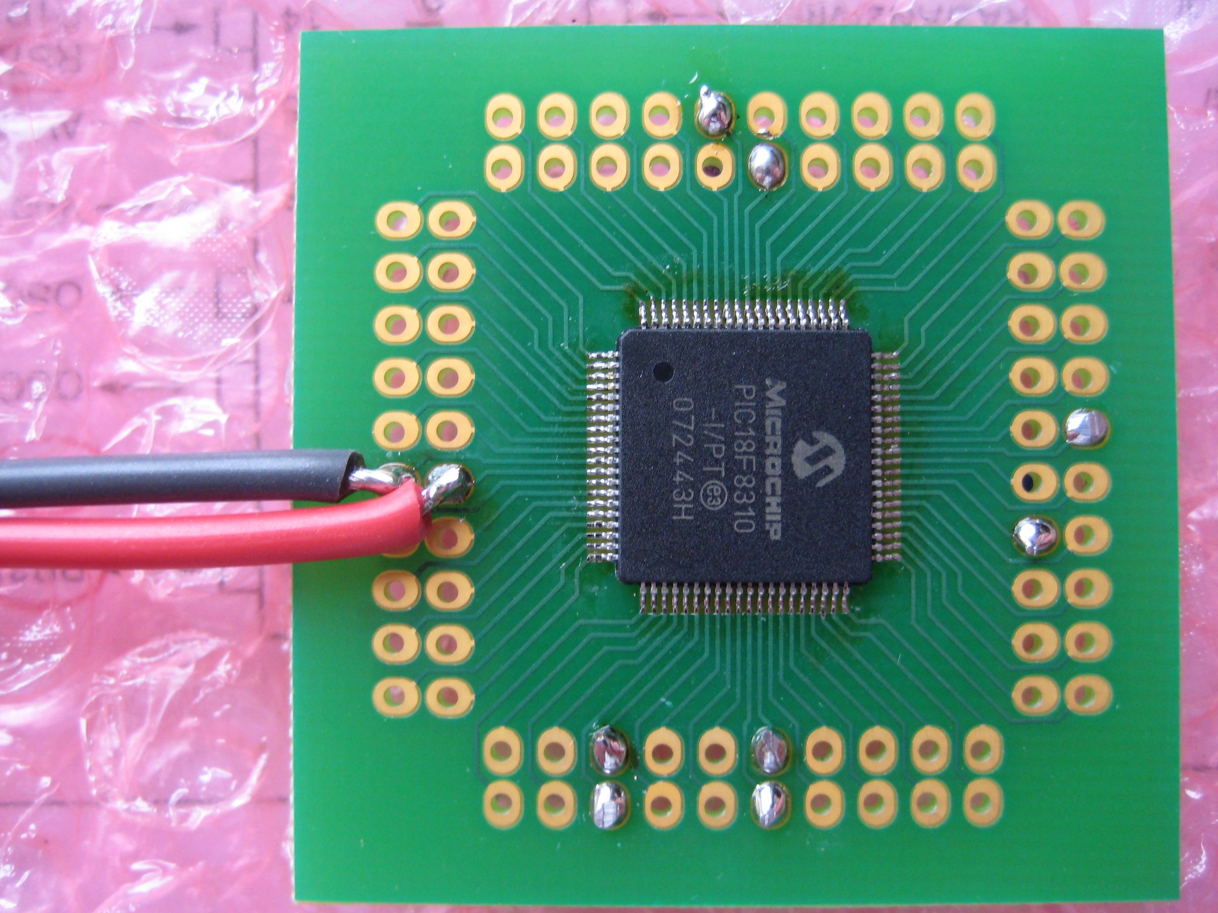 How to Neatly Solder (without Loads of Wires!) Decoupling Caps on SMT ...