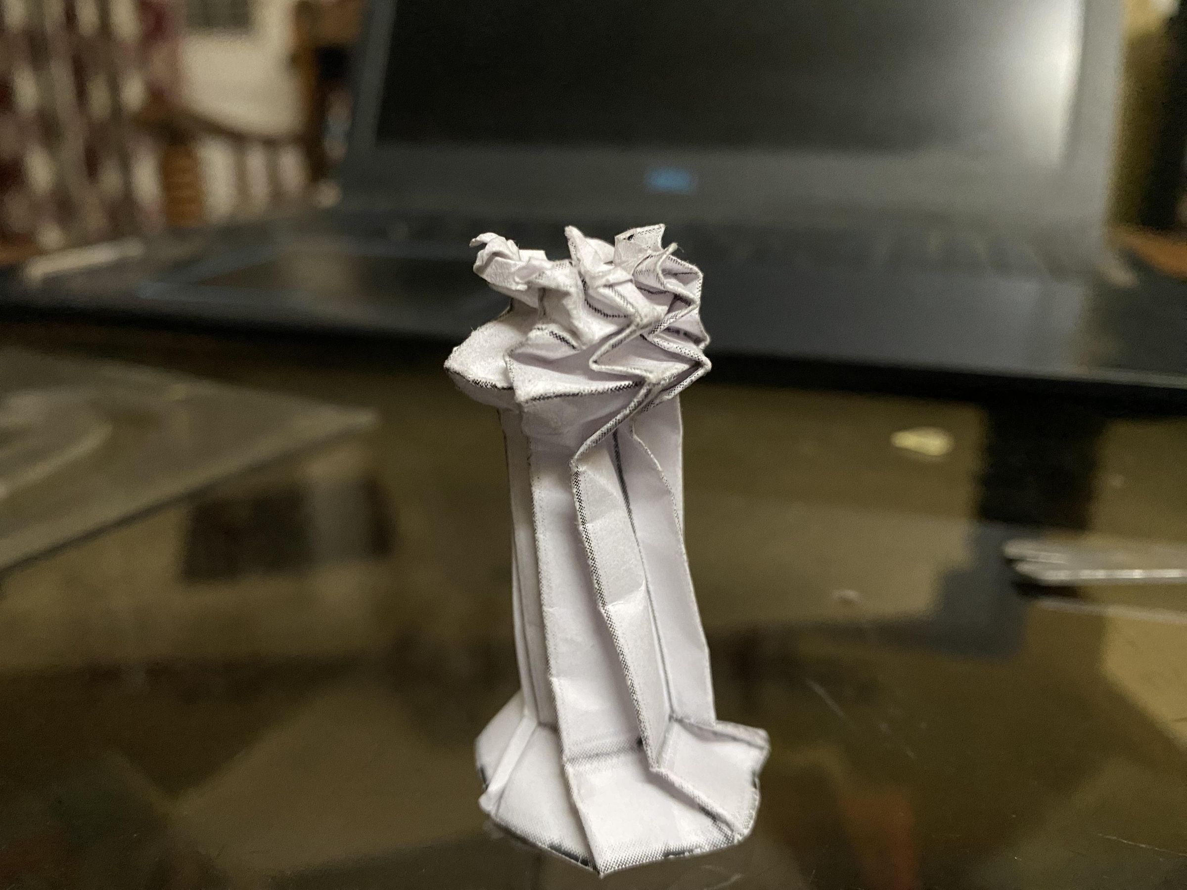 Origami Pleated Chess King and Queen : 6 Steps - Instructables