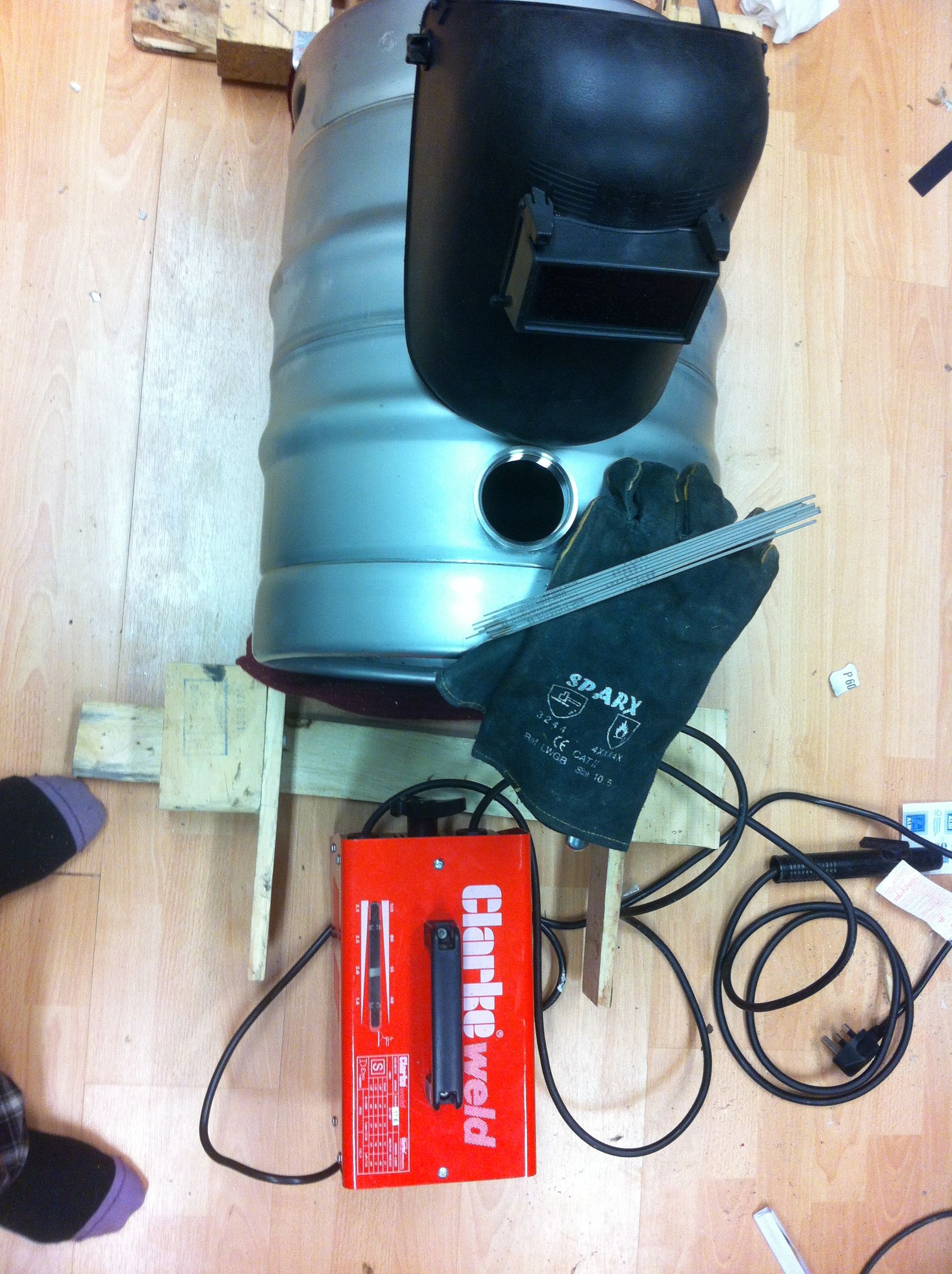 Building a Keg Still (Bokakob Design, Reflux Still) : 15 Steps (with ...