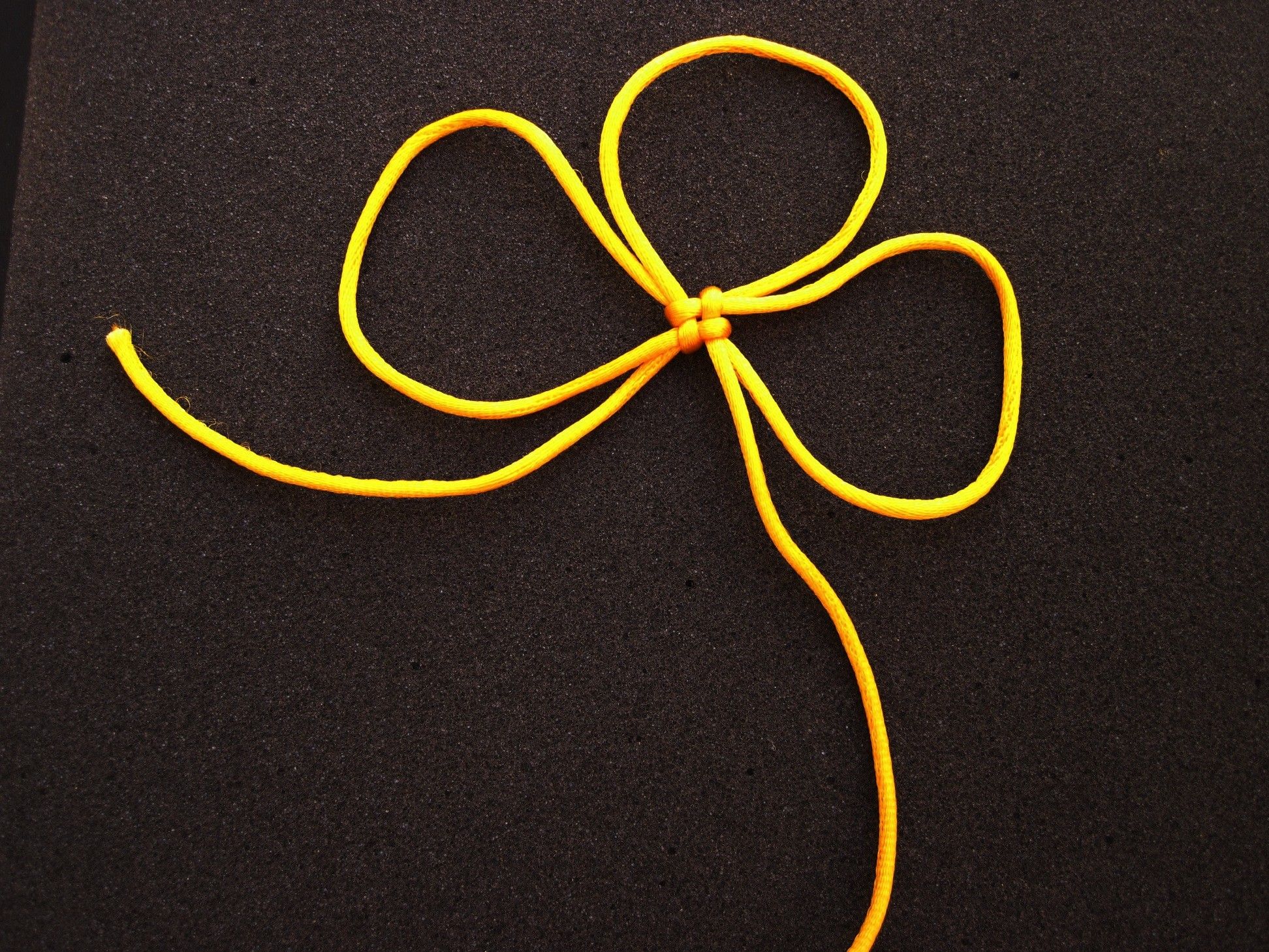 Chinese Knot Art: the 3-Leaf Clover Knot - Instructables
