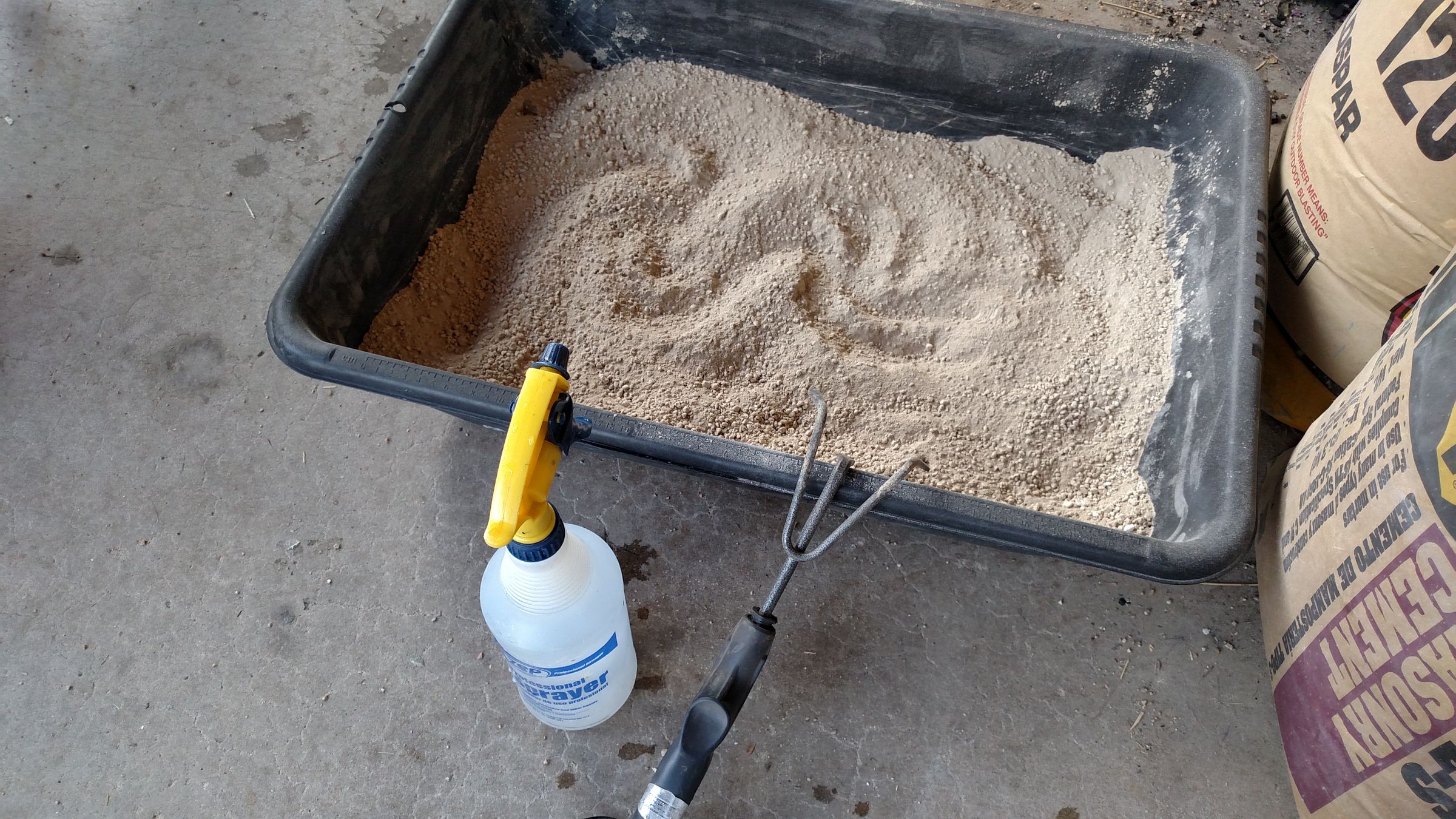 The Mini Steel Bucket Foundry. : 4 Steps (with Pictures) - Instructables