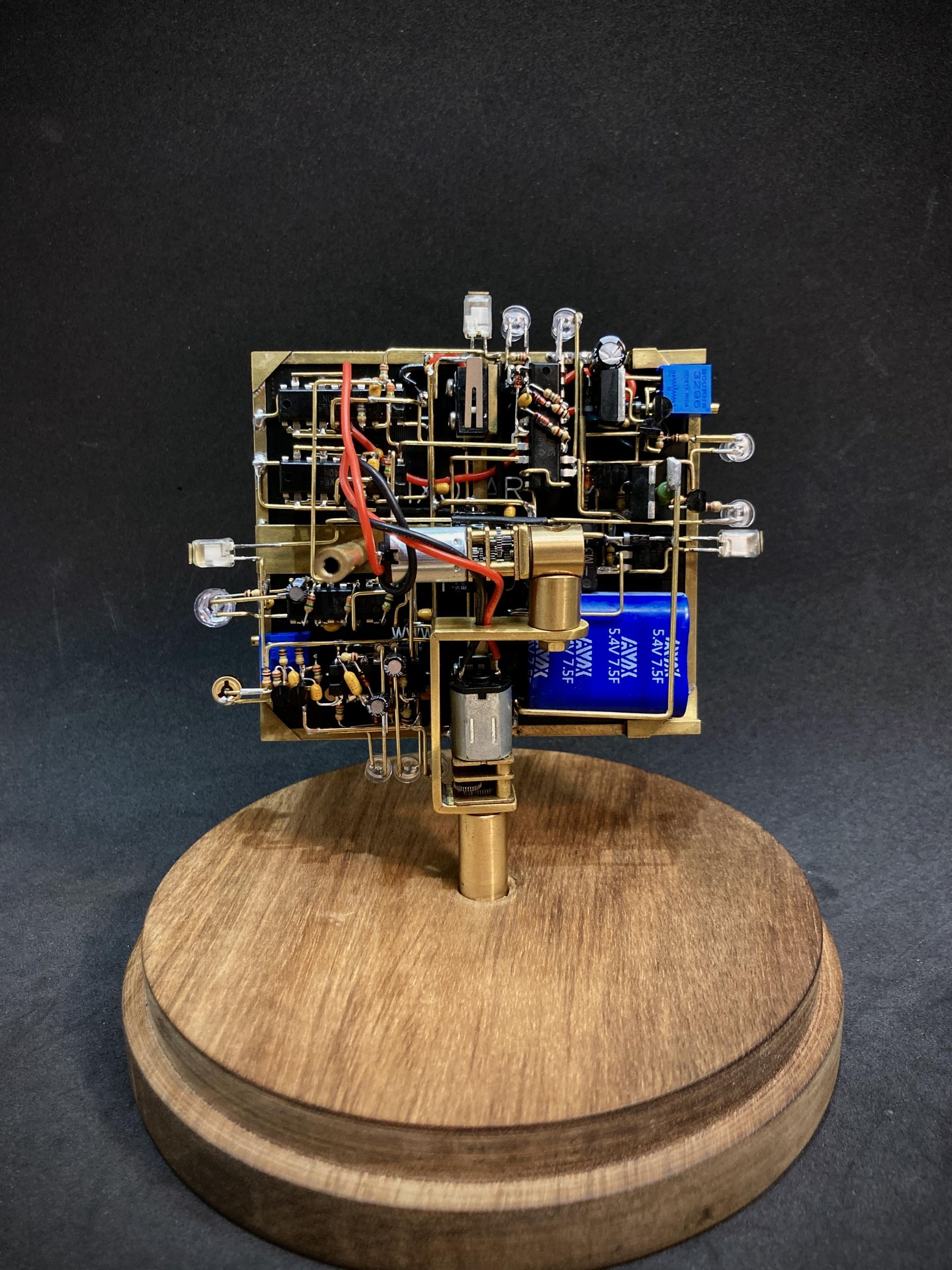 Light-Tracking BEAM Robot Head : 57 Steps (with Pictures) - Instructables