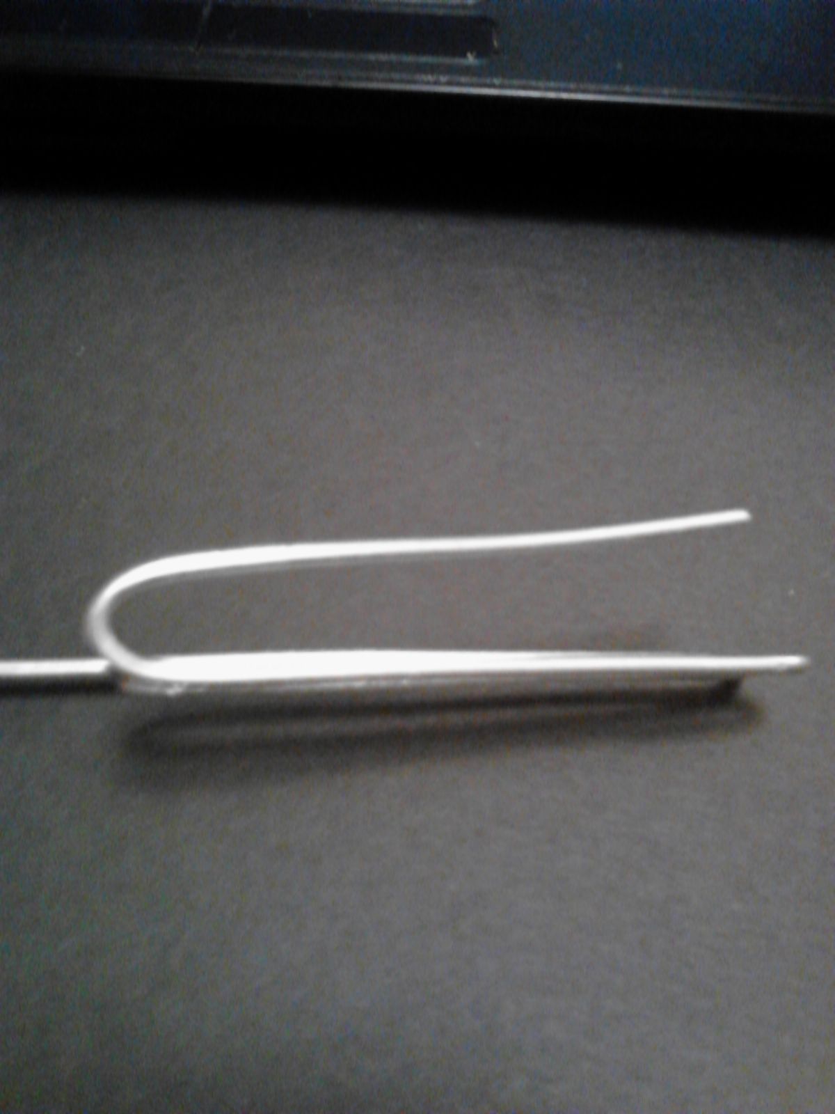 Wire Phone Stand : 9 Steps - Instructables