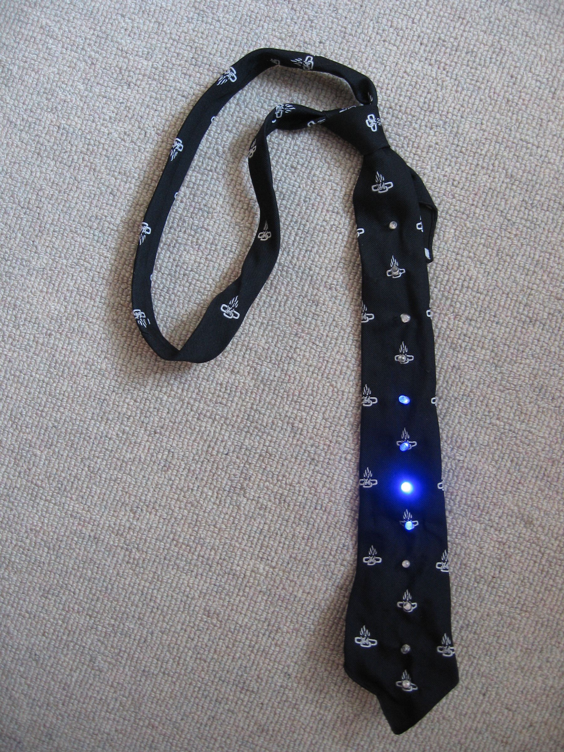 Father's Day LED Tie : 6 Steps (with Pictures) - Instructables