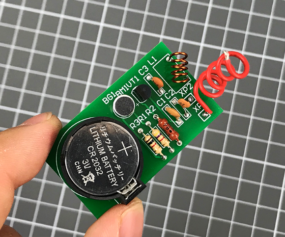 How to Make a SPY RADIO BUG! : 8 Steps - Instructables