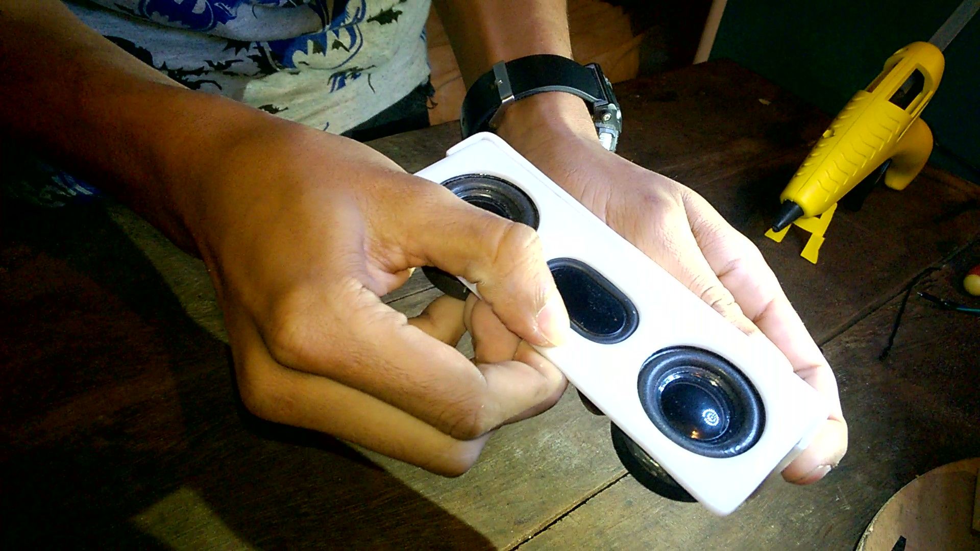 DIY Mini Bluetooth Speaker (BoombeAt :) : 20 Steps (with Pictures ...