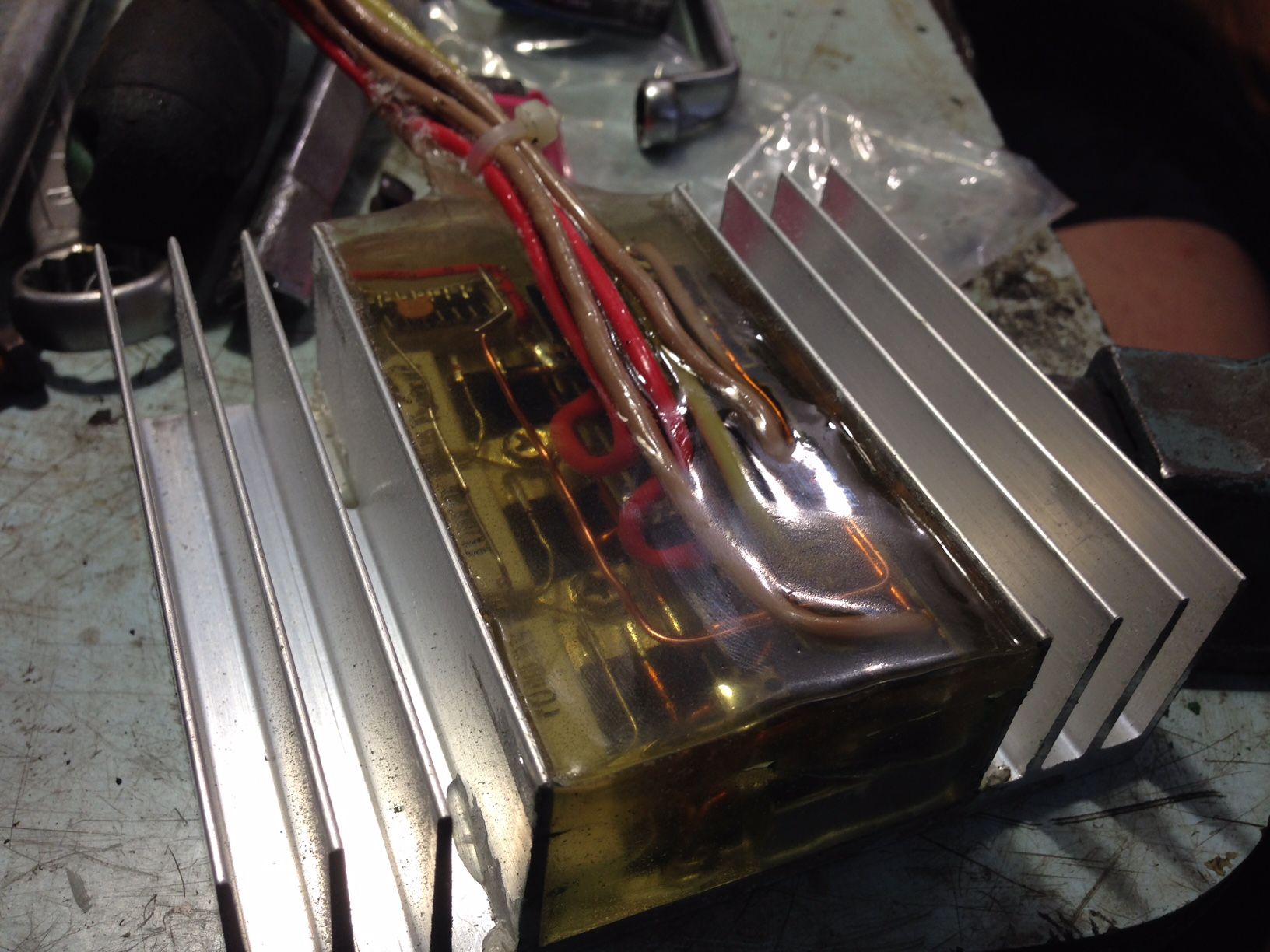 How to Make a Reliable Motorcycle Voltage Regulator : 11 Steps ...