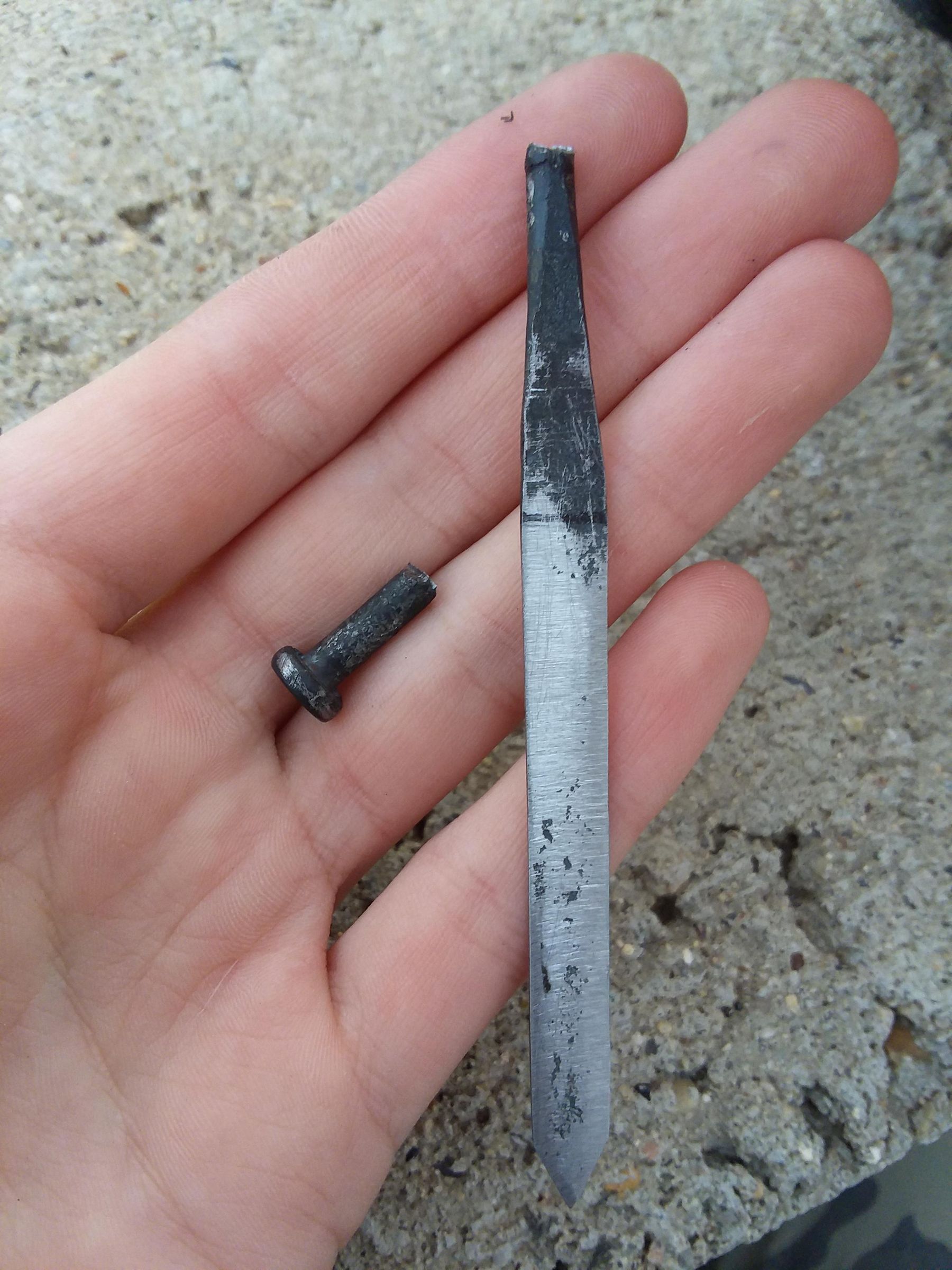 Mini Sword : 8 Steps (with Pictures) - Instructables