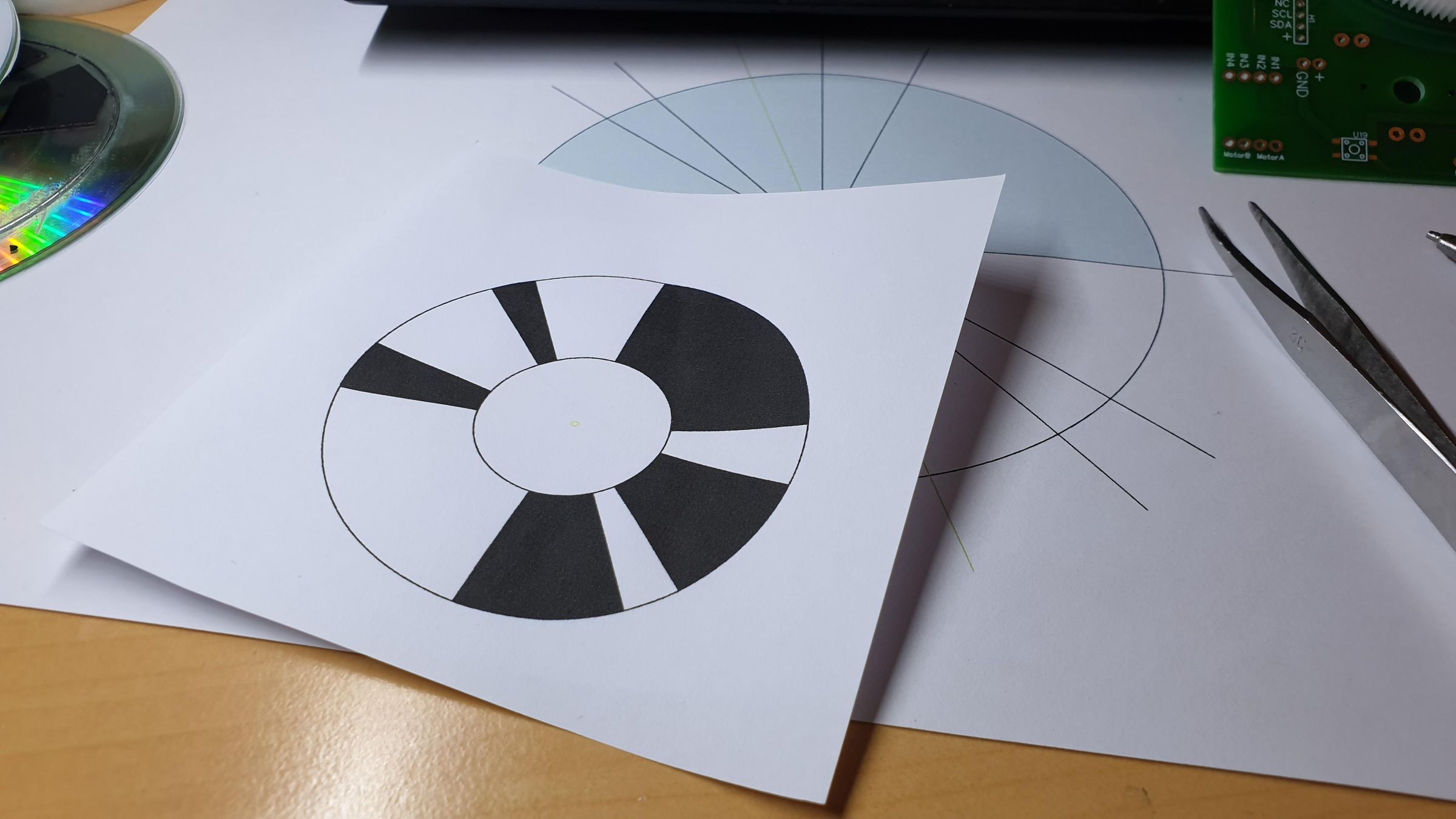 Absolute Position Encoder With Single Track Gray Code : 8 Steps (with ...