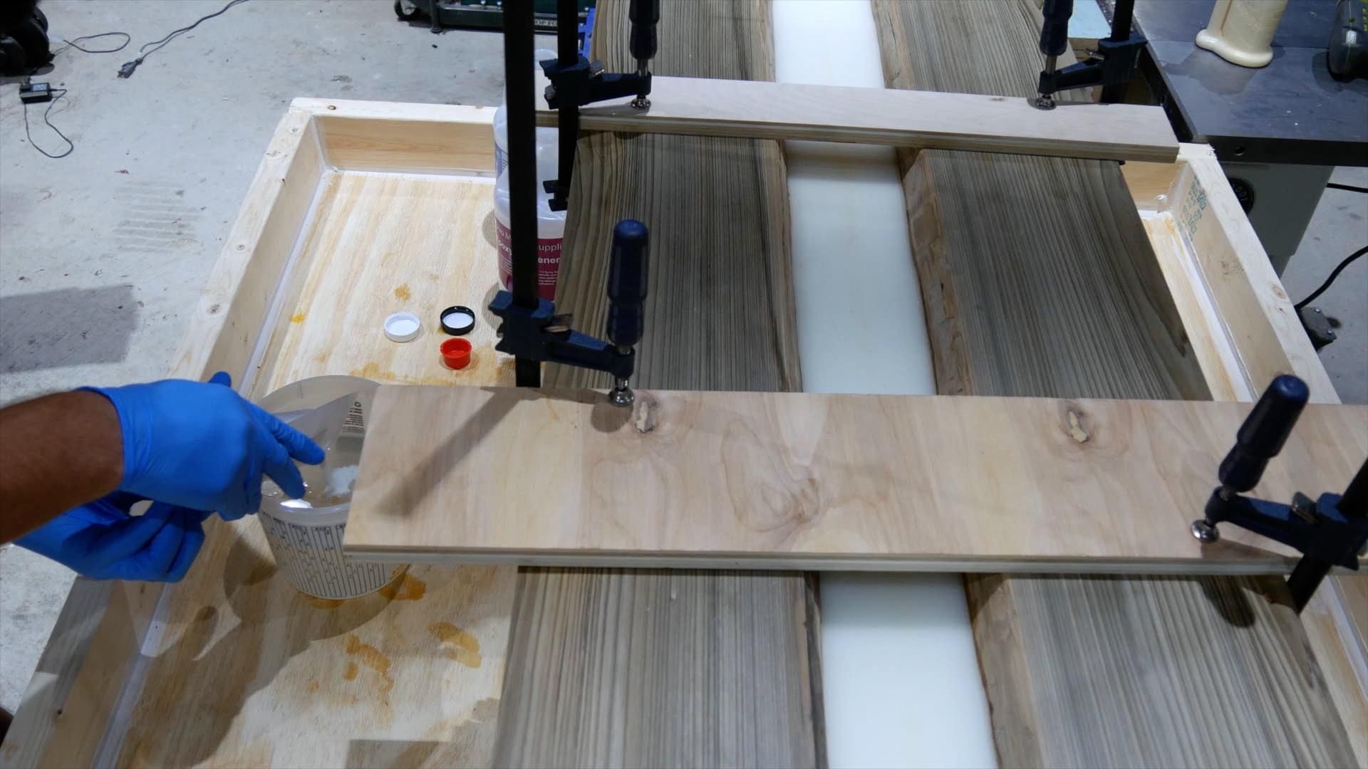 DIY Epoxy River Glow Table : 21 Steps (with Pictures) - Instructables