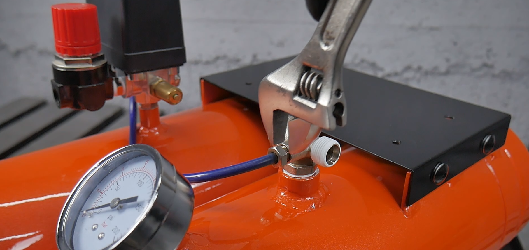 How to Make Silent Air Compressor With Refrigerator Motor and Fire ...