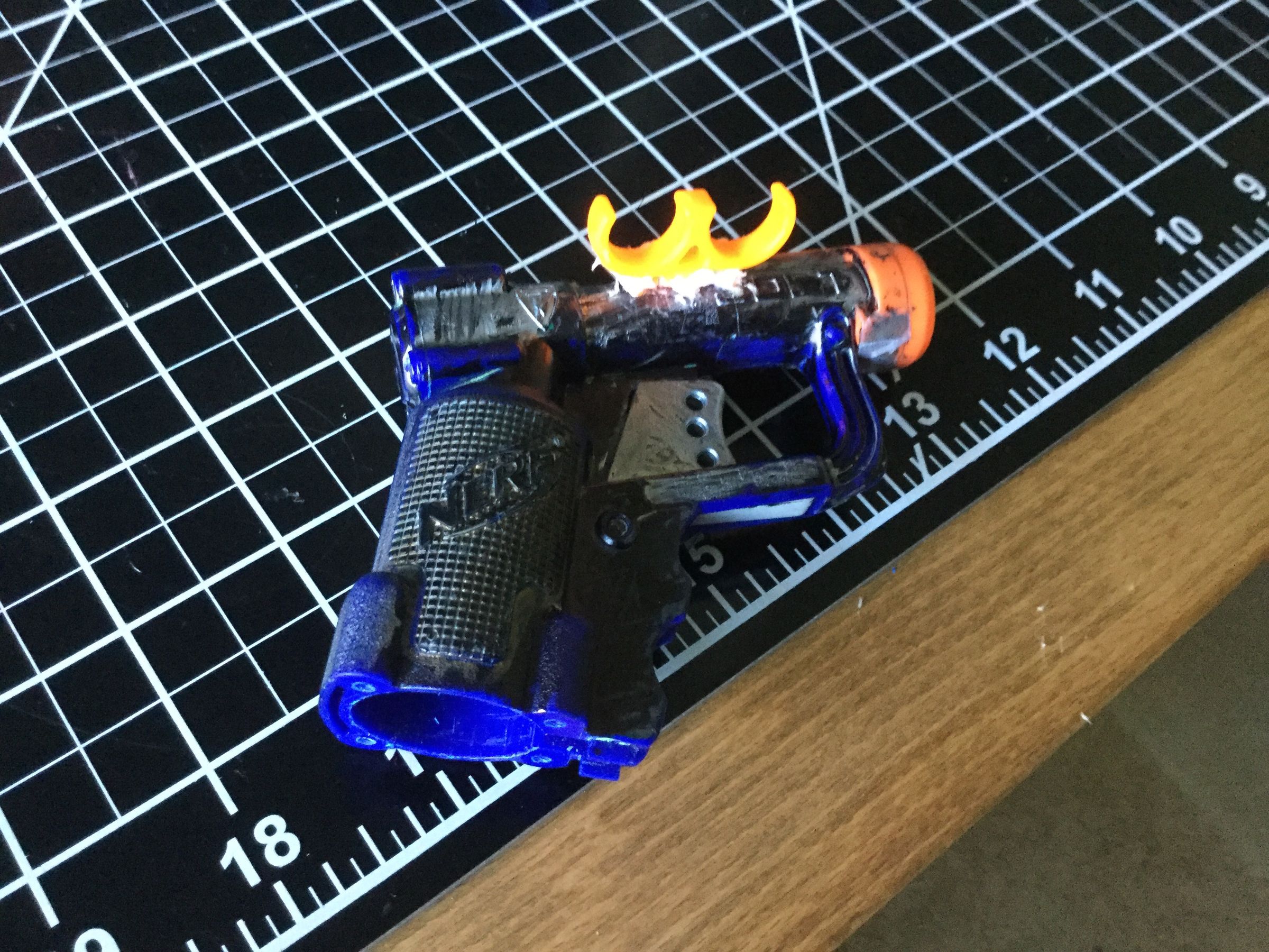 Nerf Jolt EX-3 Mod (Holds 2 Extra Darts!) : 5 Steps - Instructables