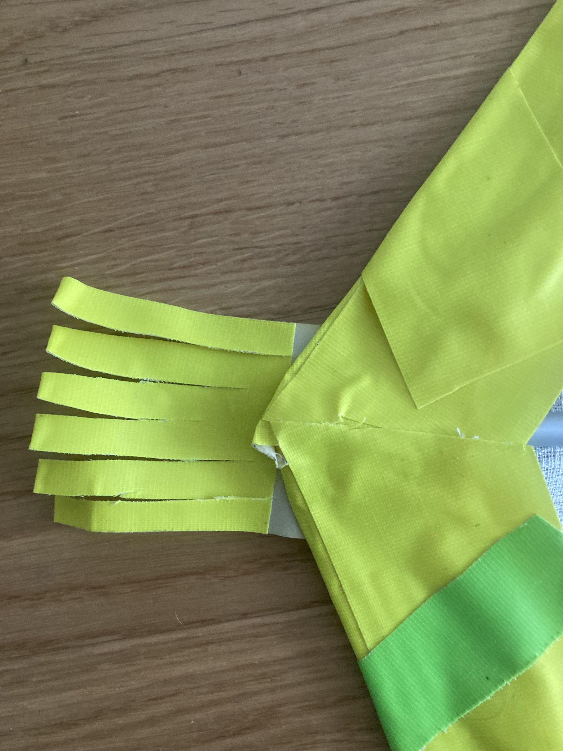 Tape-Art-Kite : 5 Steps - Instructables