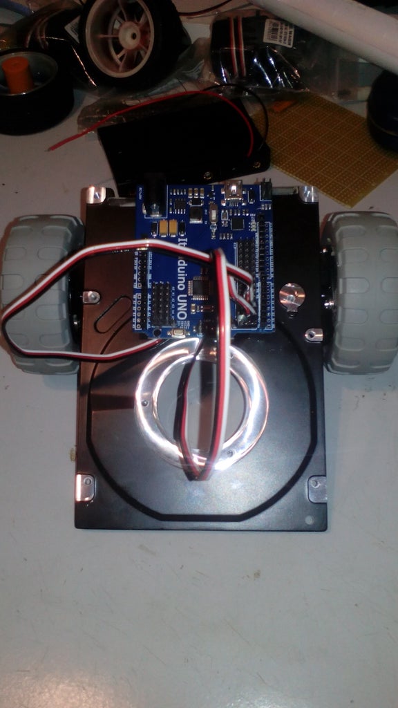 ARDUINO HDD SUMO ROBOT : 10 Steps (with Pictures) - Instructables ARDUINO HDD SUMO ROBOT : 10 Steps (with Pictures) - Instructables