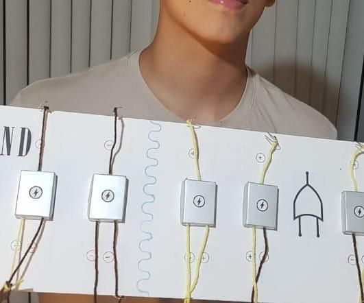 INTERACTIVE LOGIC GATES AND OR : 6 Steps - Instructables
