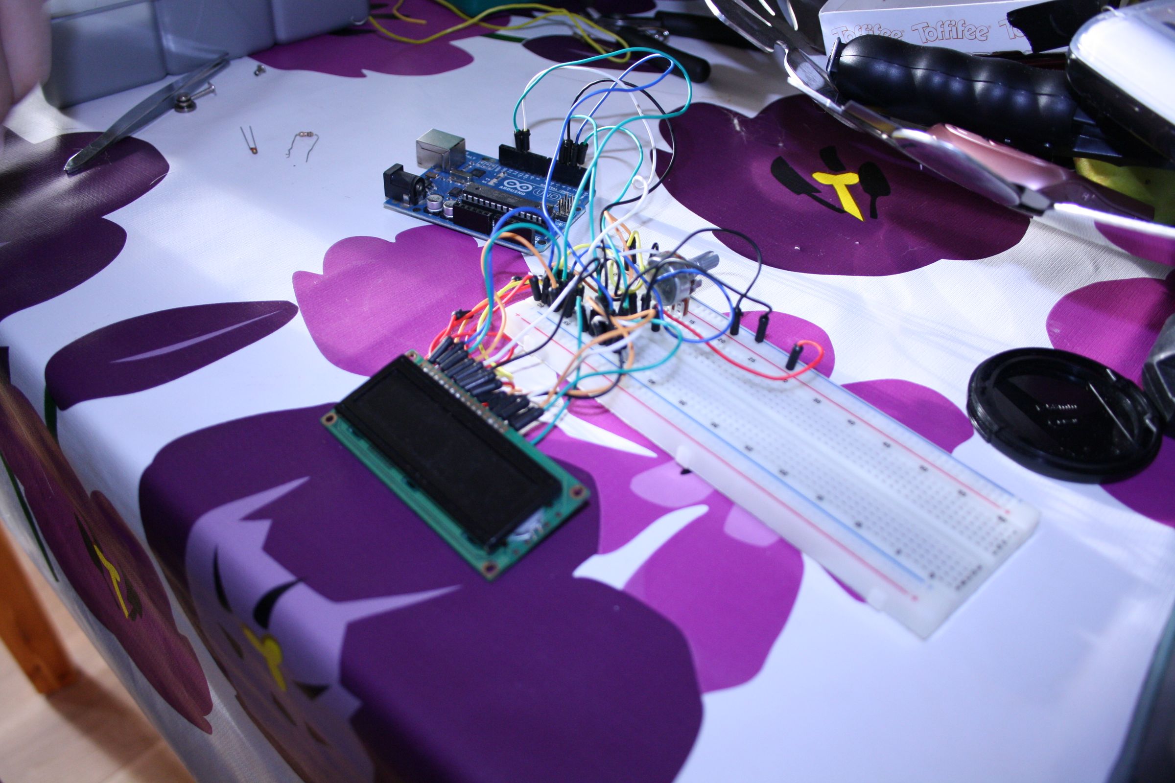 Arduino Thermometer, LCD Display, Thermistor - Instructables