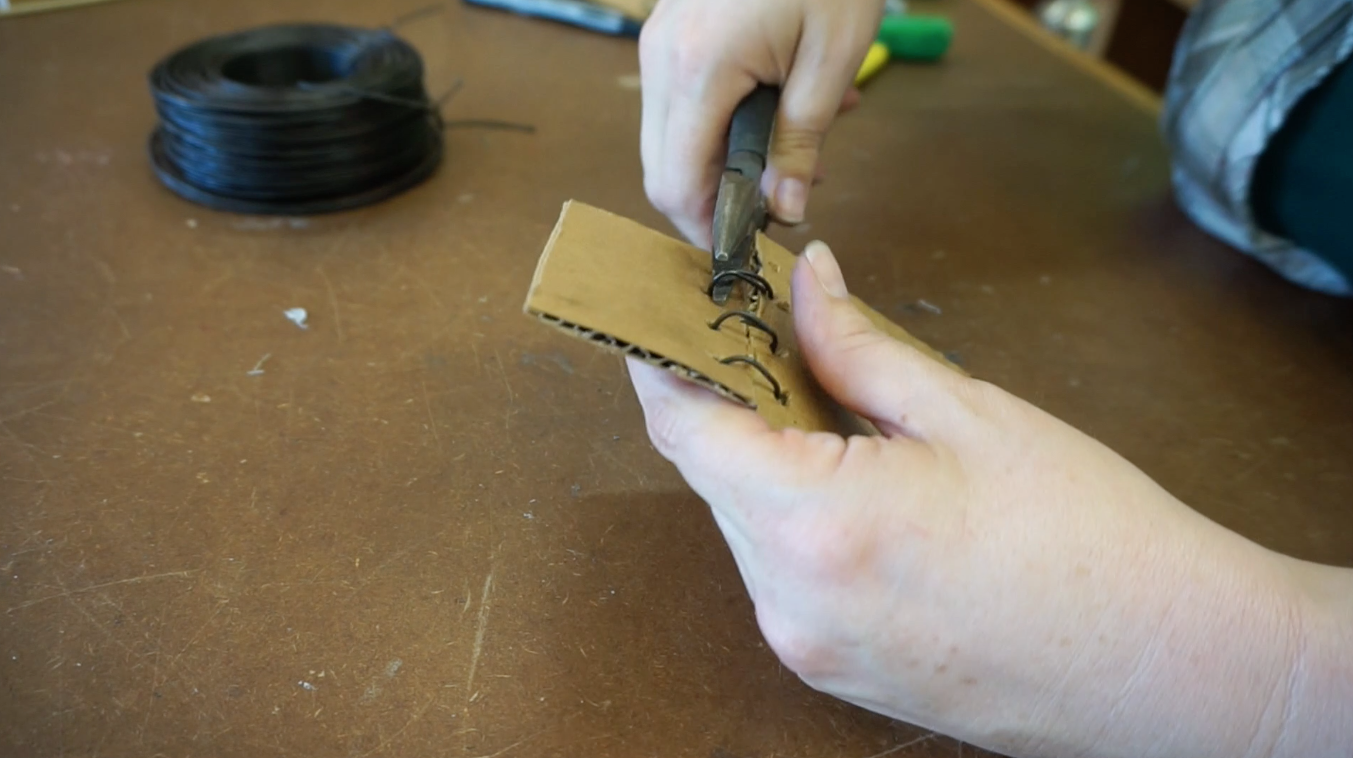 6 Easy Tinkering Hinges : 7 Steps (with Pictures) - Instructables