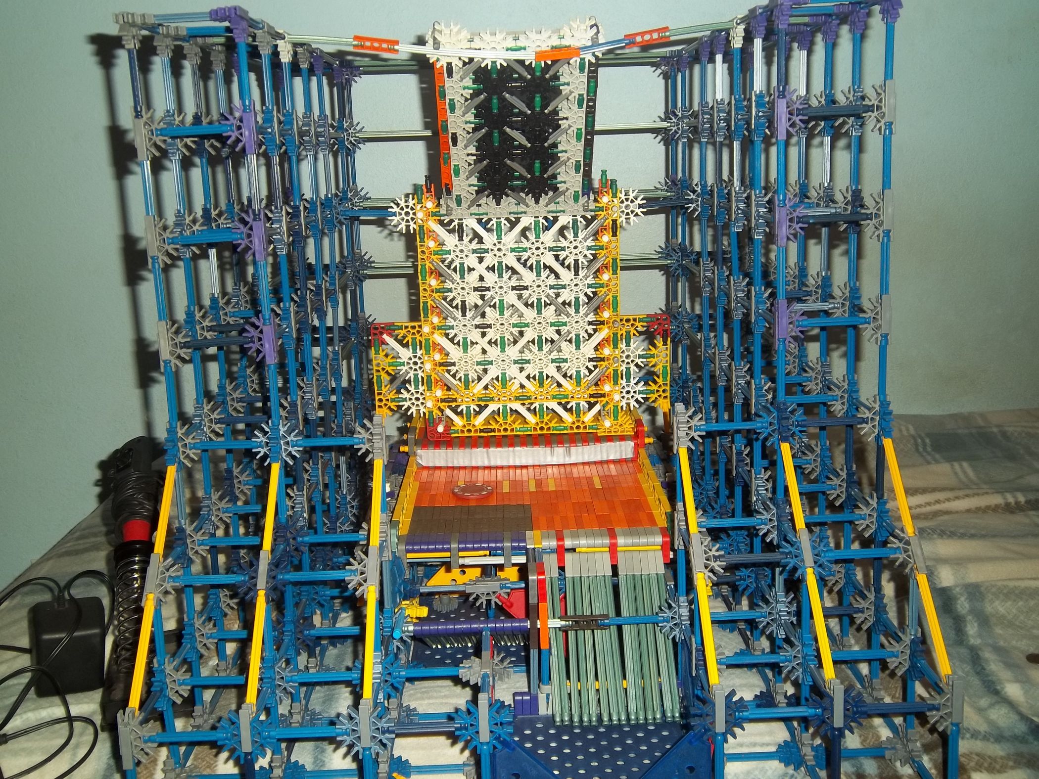Improved Knex Coin Pusher - Instructables