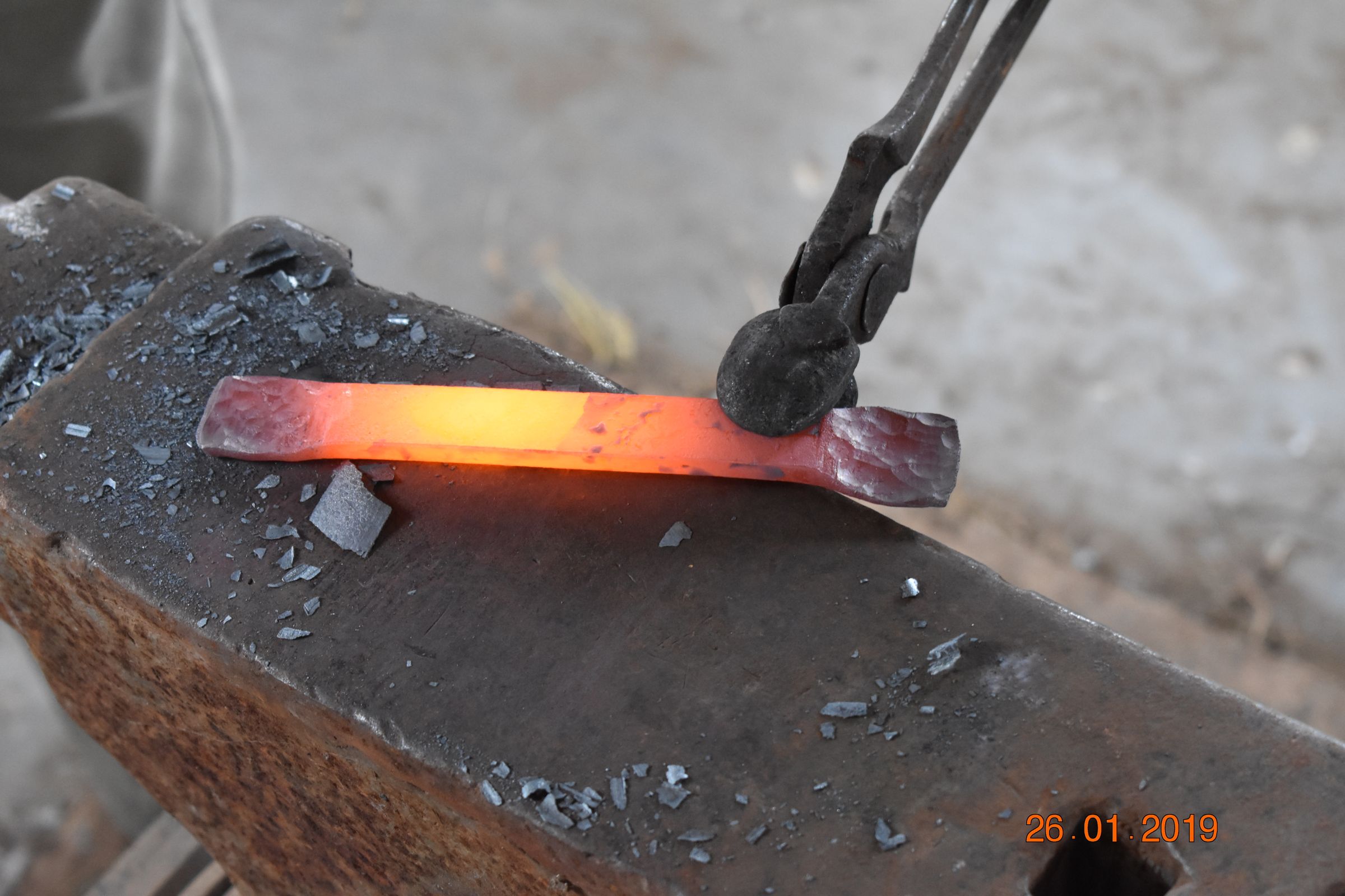 Hand Crafted Metal Wall Hooks : 8 Steps (with Pictures) - Instructables
