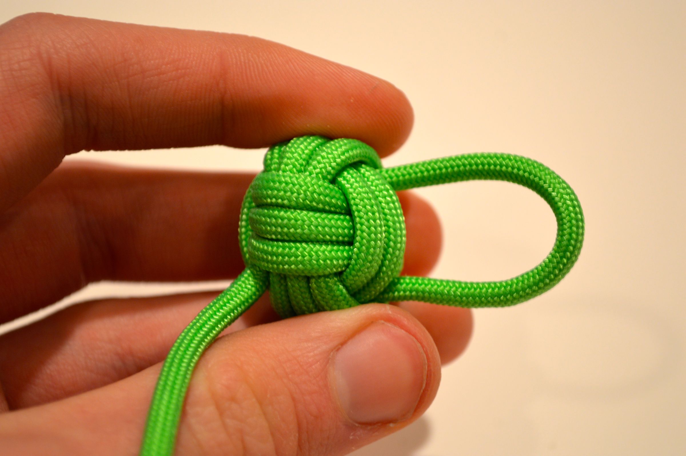Paracord Monkey's Fist : 9 Steps - Instructables
