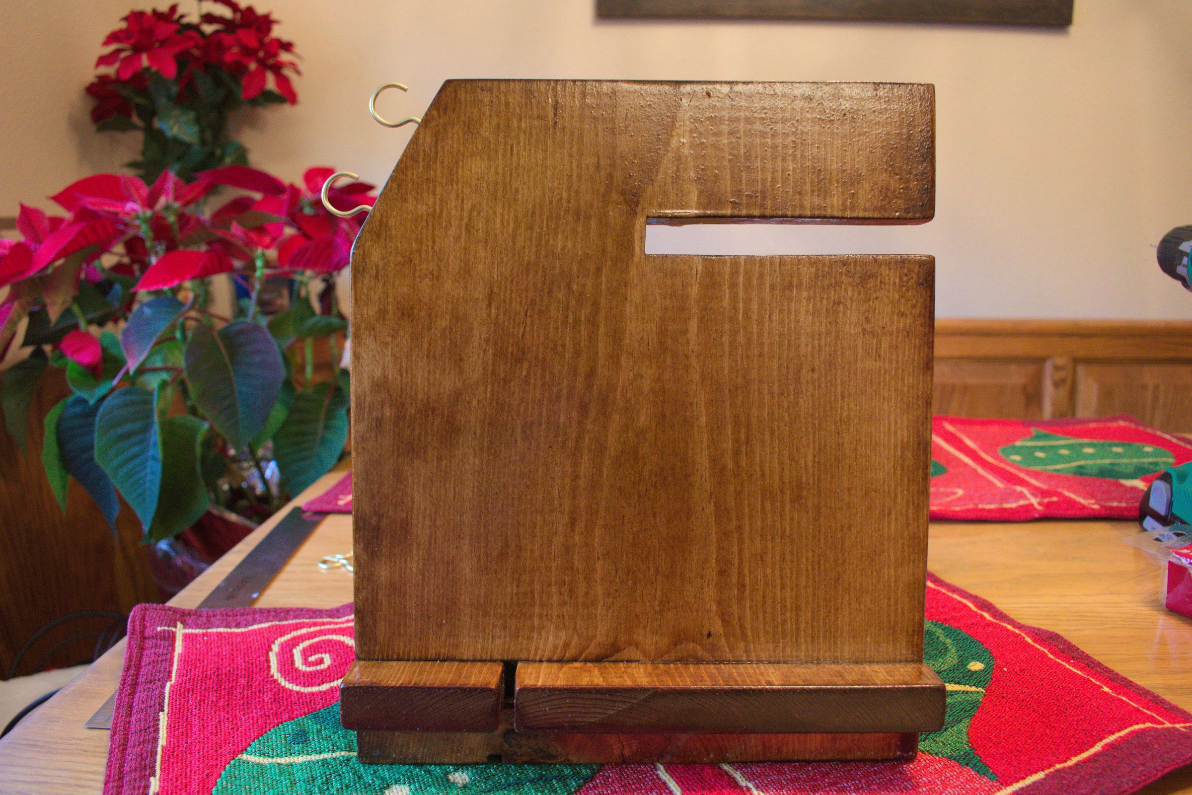 Minimalist Docking Station : 10 Steps (with Pictures) - Instructables