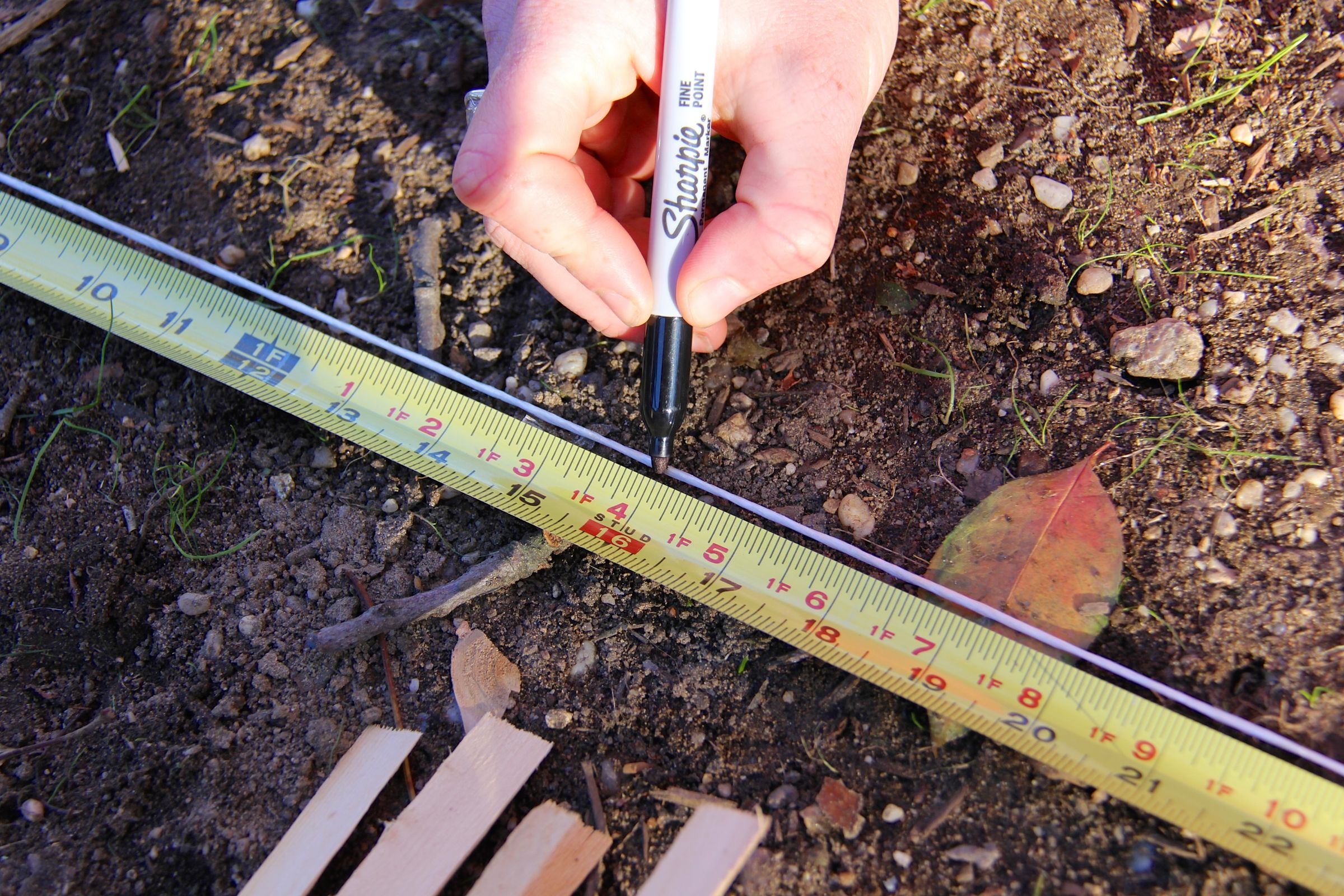 Build a Backyard Labyrinth : 20 Steps (with Pictures) - Instructables