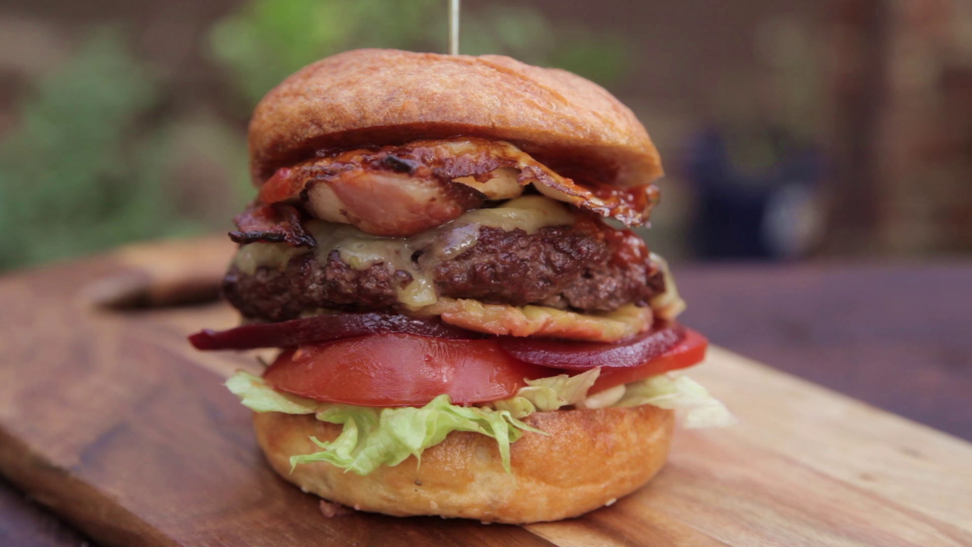 How to Cook a Aussie Burger With the Lot (Aussie Takeaway Classic ...