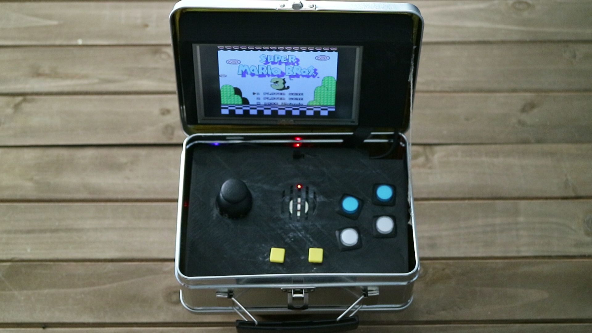 Mini Lunchbox Arcade : 8 Steps (with Pictures) - Instructables