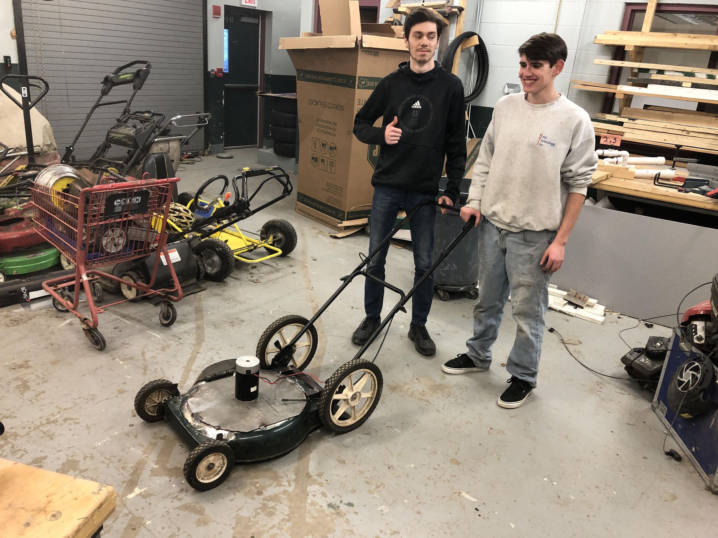 The Revolve Electric Lawn Mower - Made From Recycled Components! : 12 ...