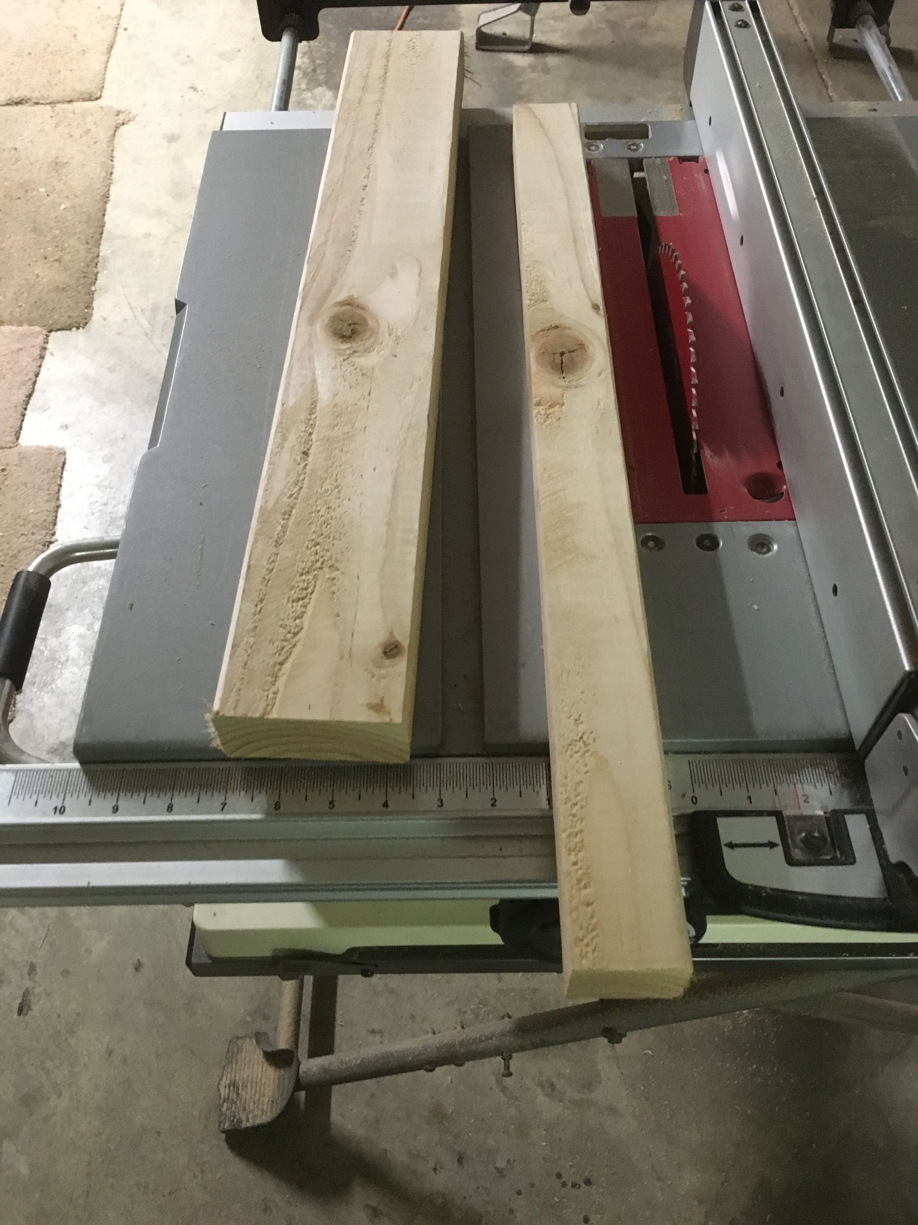 2x4 Rolling Stand : 3 Steps (with Pictures) - Instructables