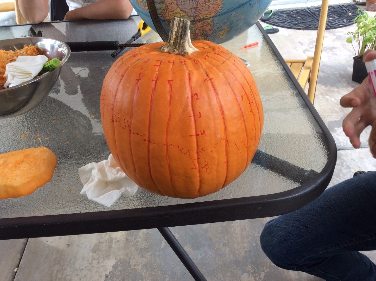 Map of the World on a Pumpkin : 5 Steps - Instructables