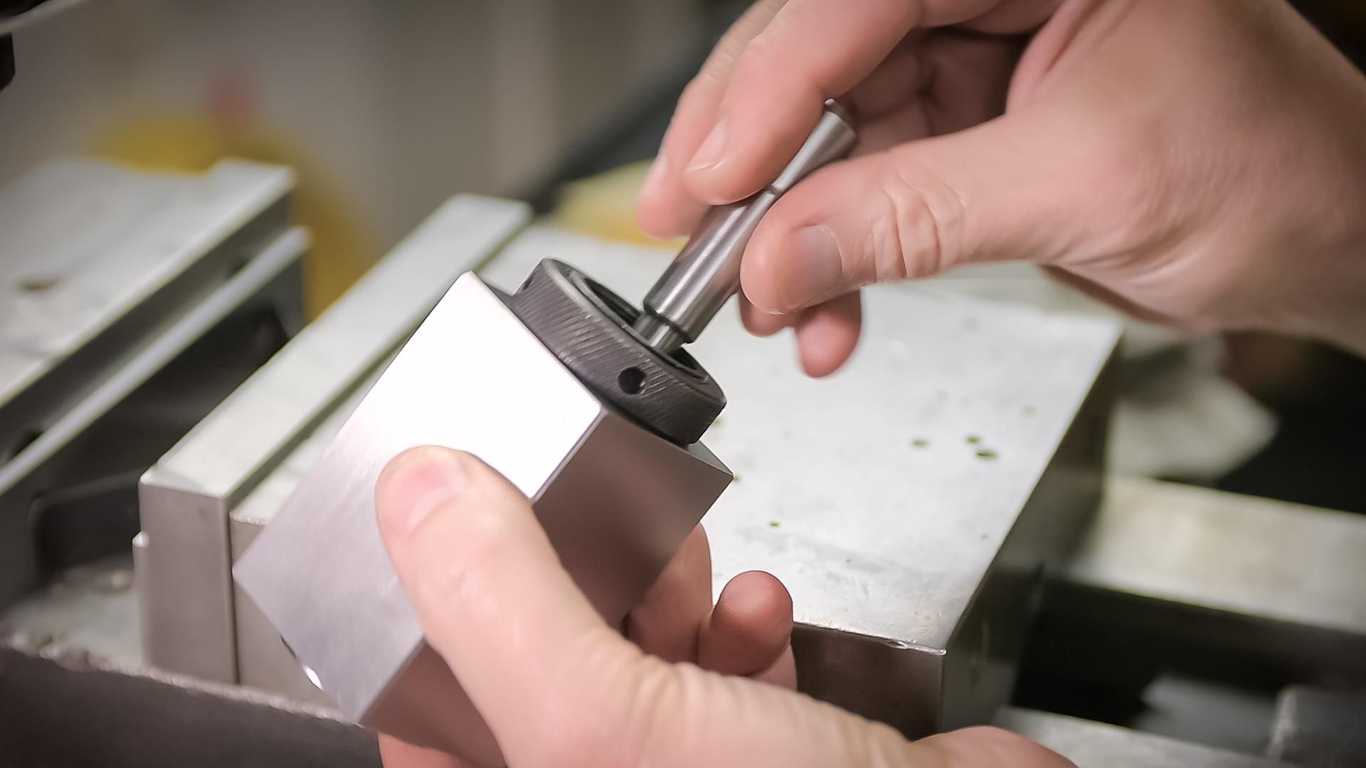 HOW TO MAKE a LATHE TOOL FROM SCRAP METAL : 21 Steps (with Pictures ...