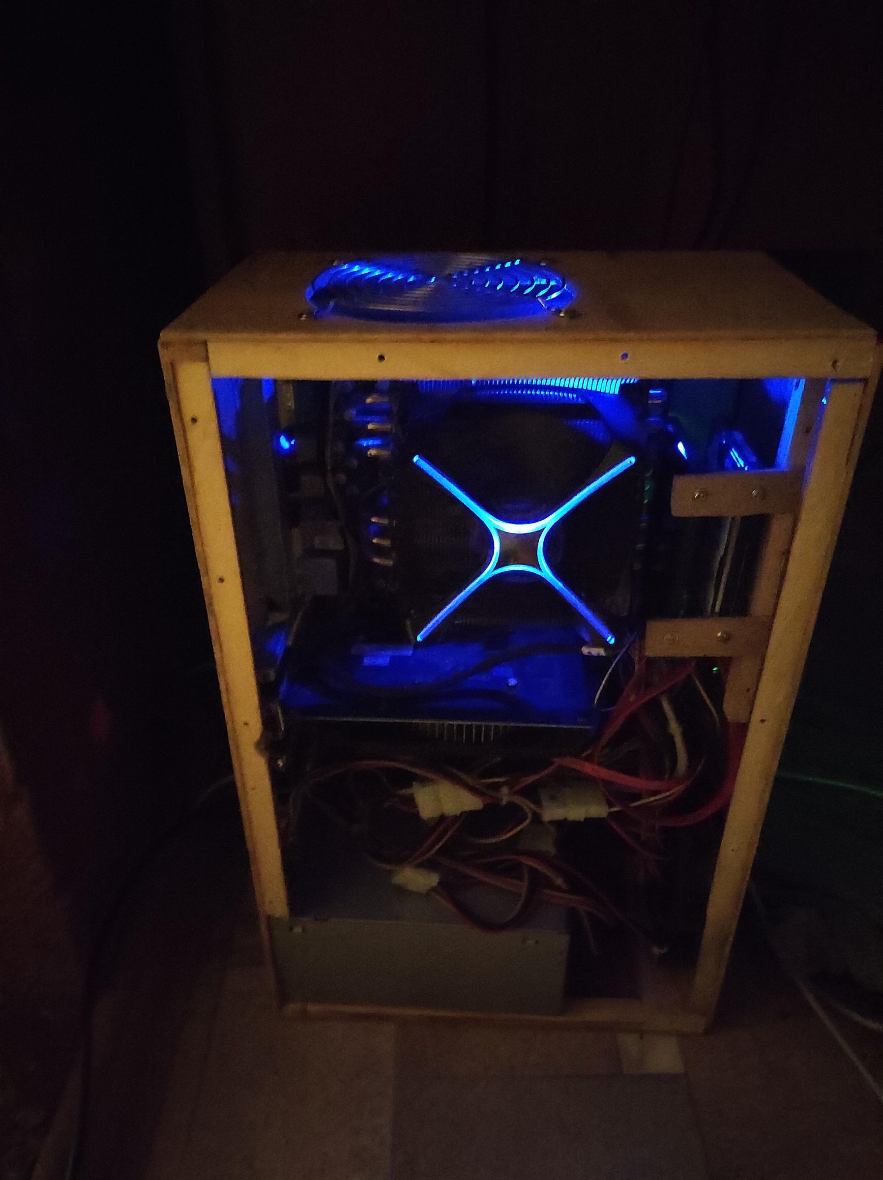 PC Box From Recycle Bin : 5 Steps - Instructables