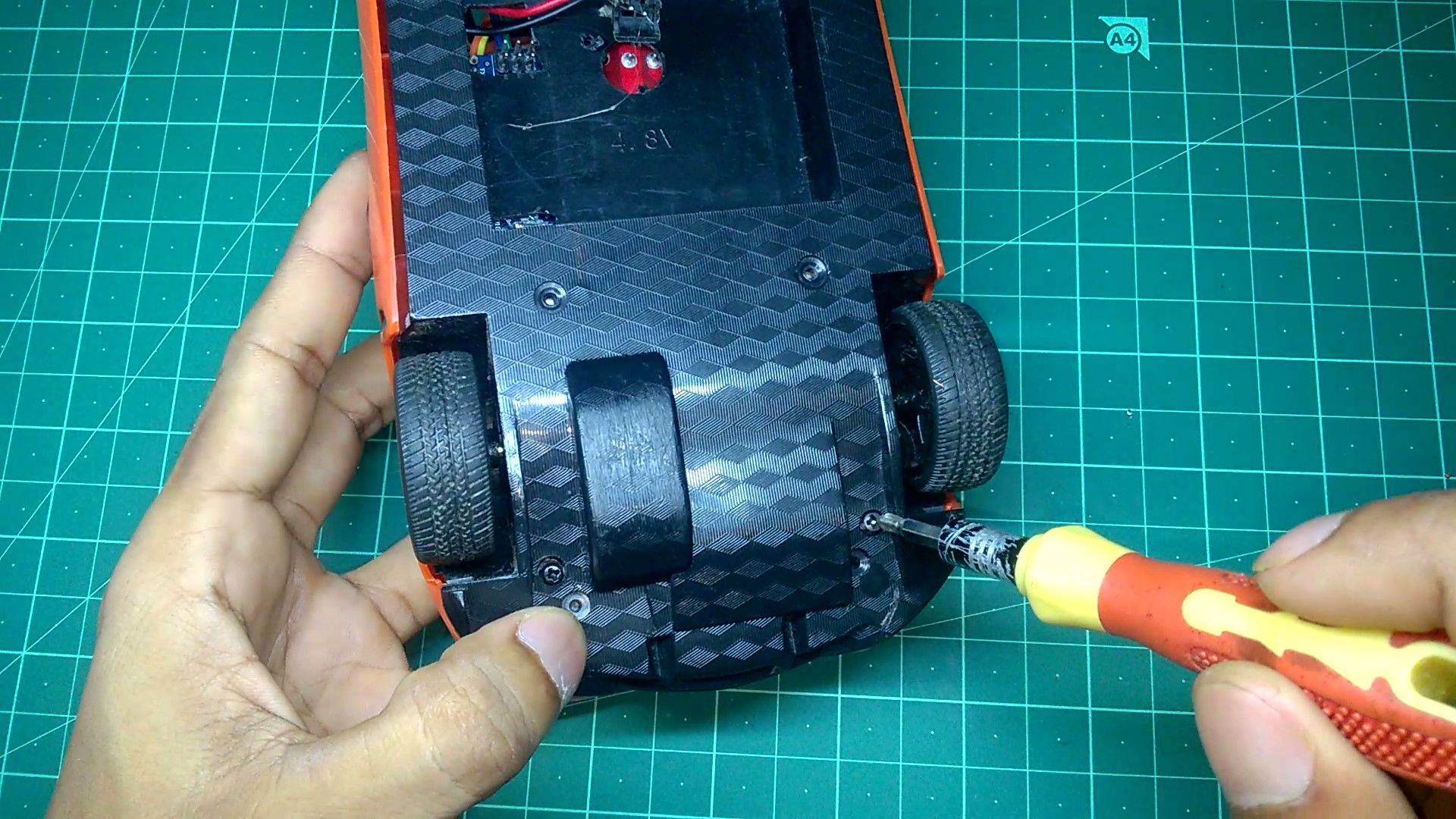 How to Make a DIY Smartphone Controlled RC Car : 8 Steps (with Pictures ...