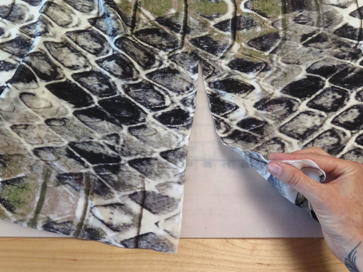 The Really Simple Rectangle Shirt : 12 Steps (with Pictures ...