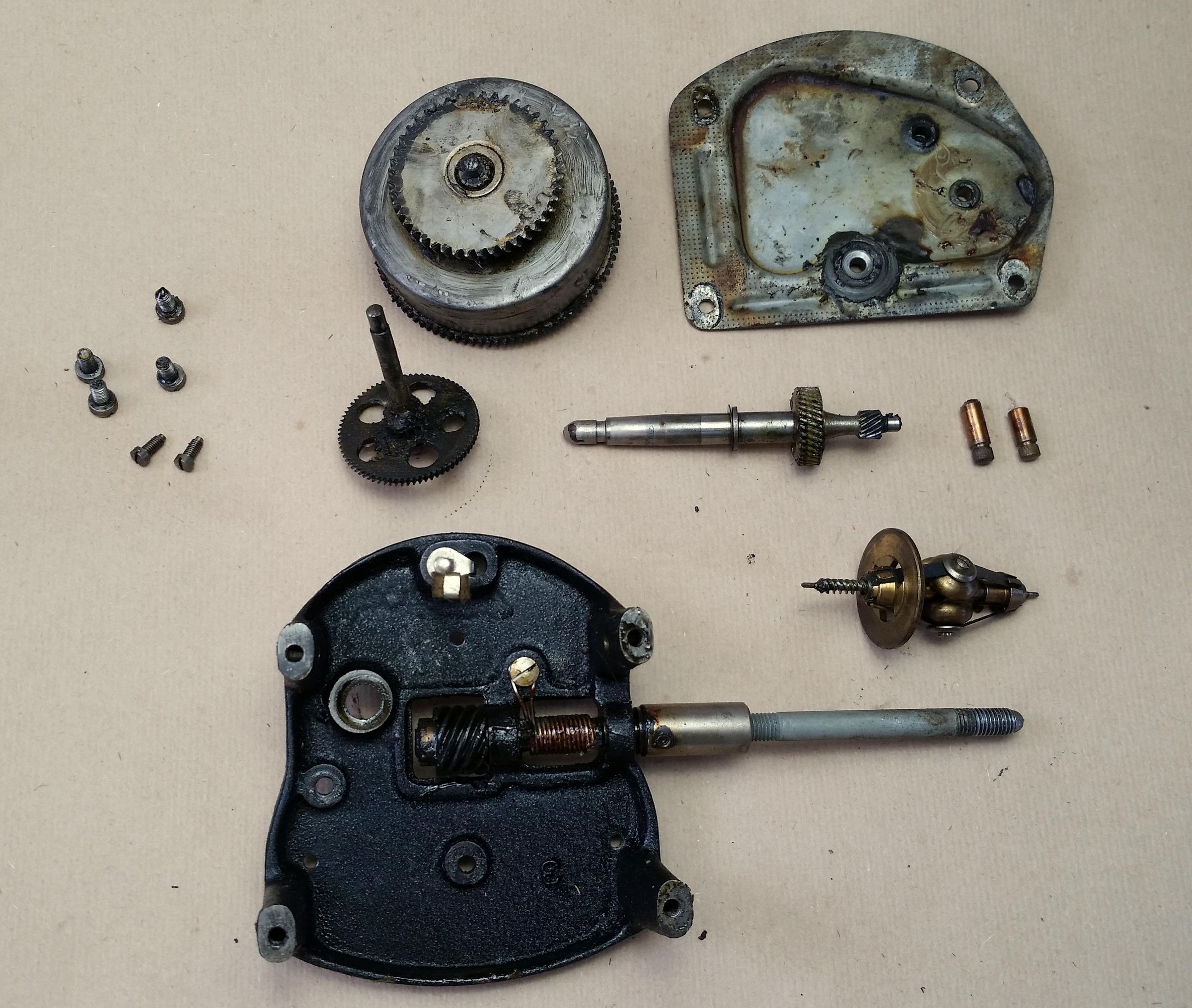 Give an Old Gramophone Some New Life! : 18 Steps (with Pictures ...