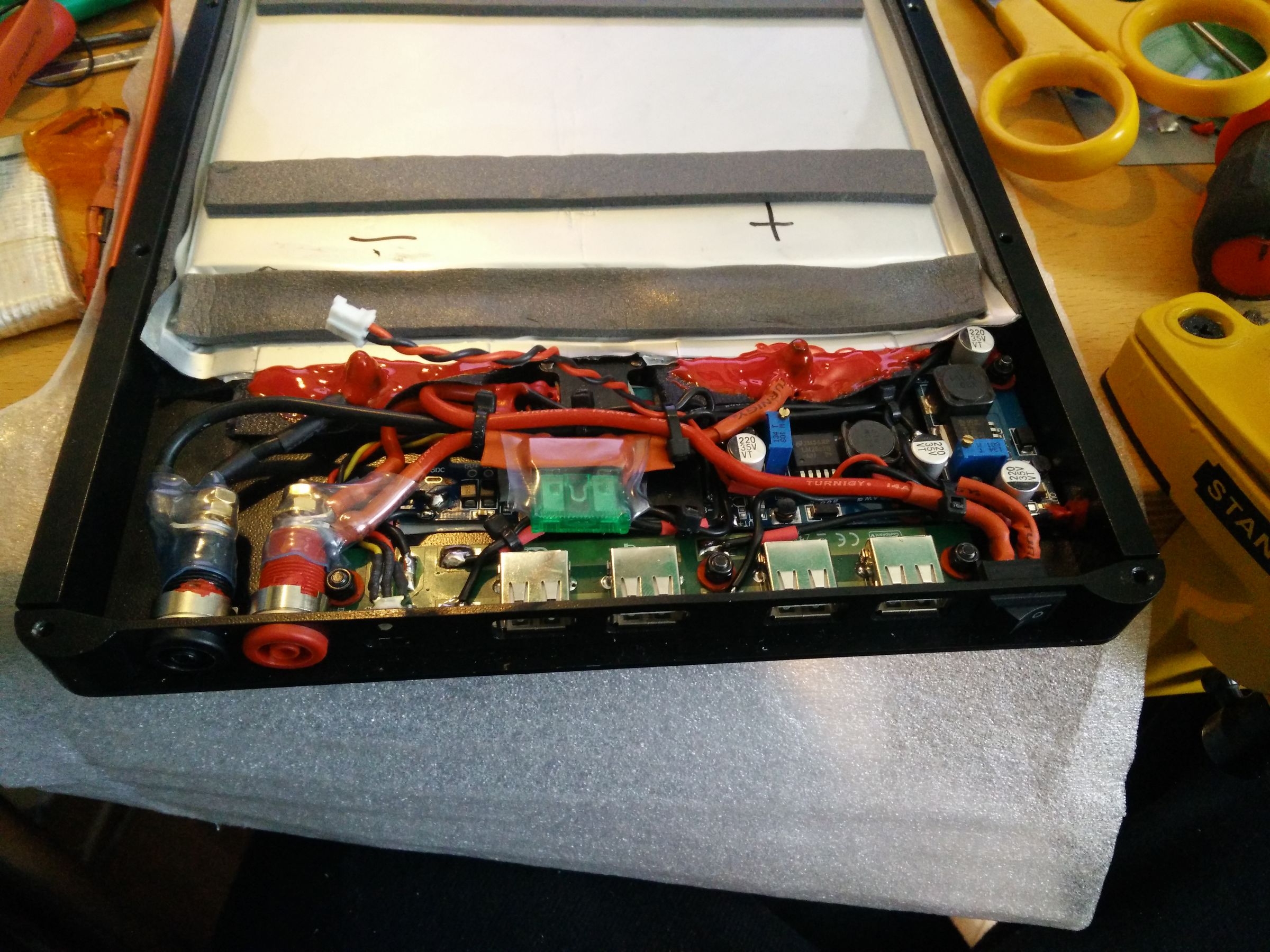 The Ultimate Power Bank : 8 Steps (with Pictures) - Instructables