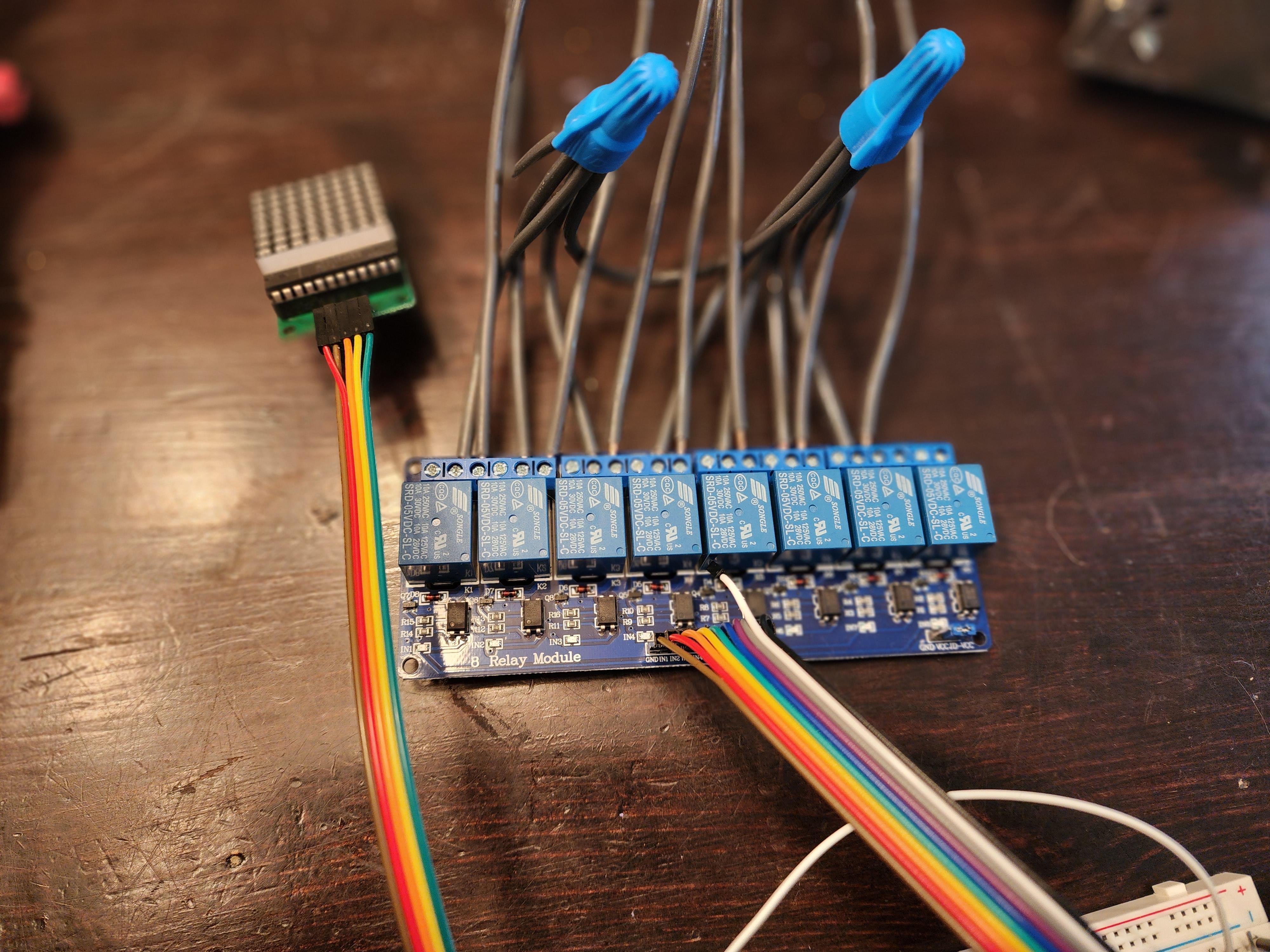 Musically Synchronized Christmas Lights / Spectrum Analyzer - Via ...
