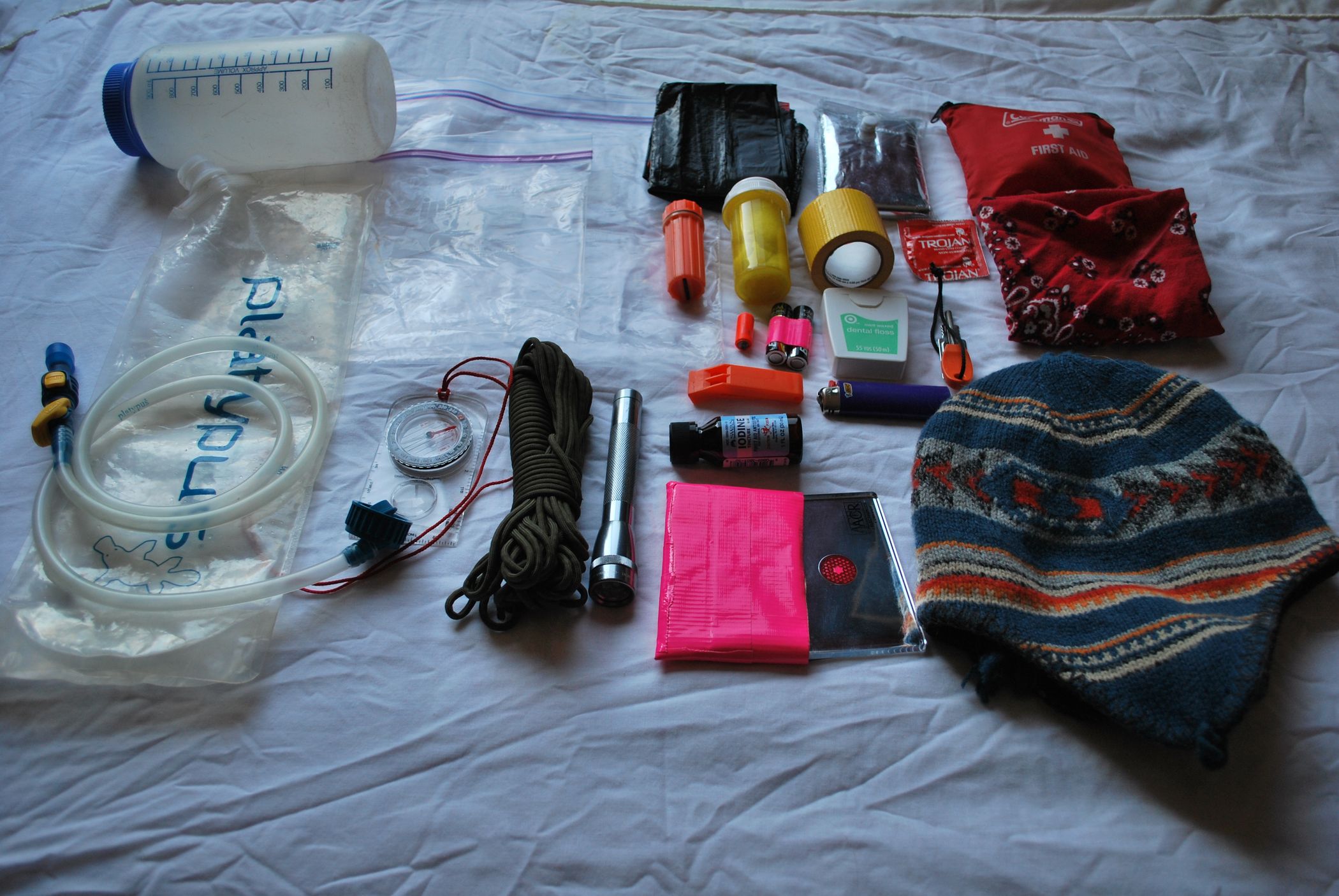 Reliable Survival Kit : 19 Steps - Instructables