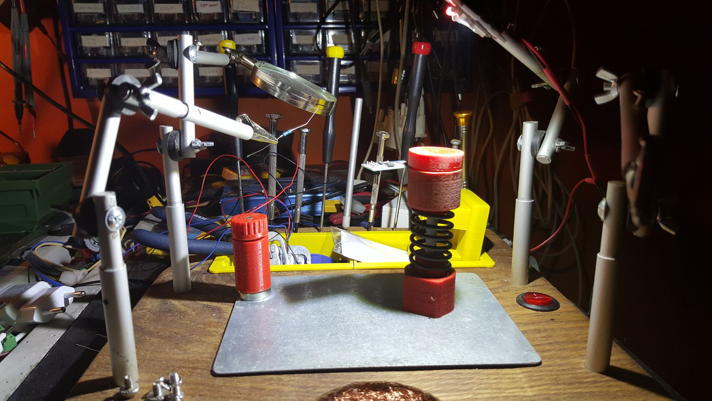 Spring PCB Holder : 6 Steps (with Pictures) - Instructables